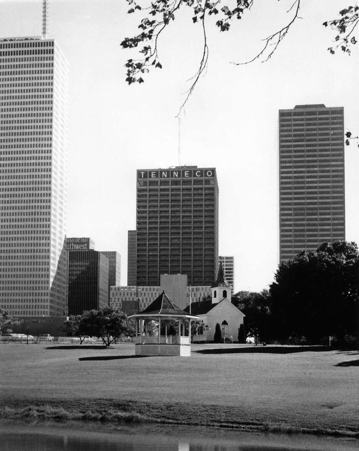 Big snow, big hair, and big dreams: See what Houston looked like in 1973