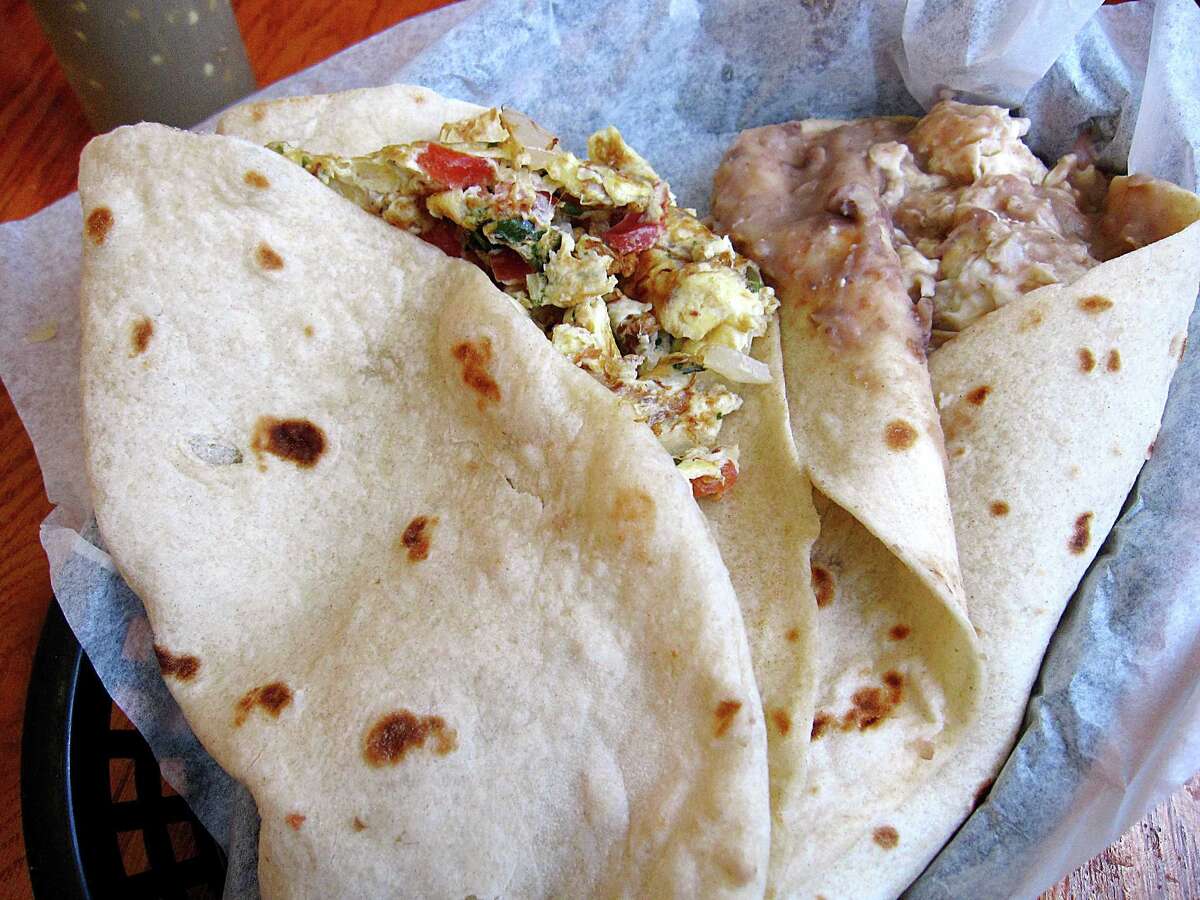 365 Days of Tacos: AV’s Food To Go