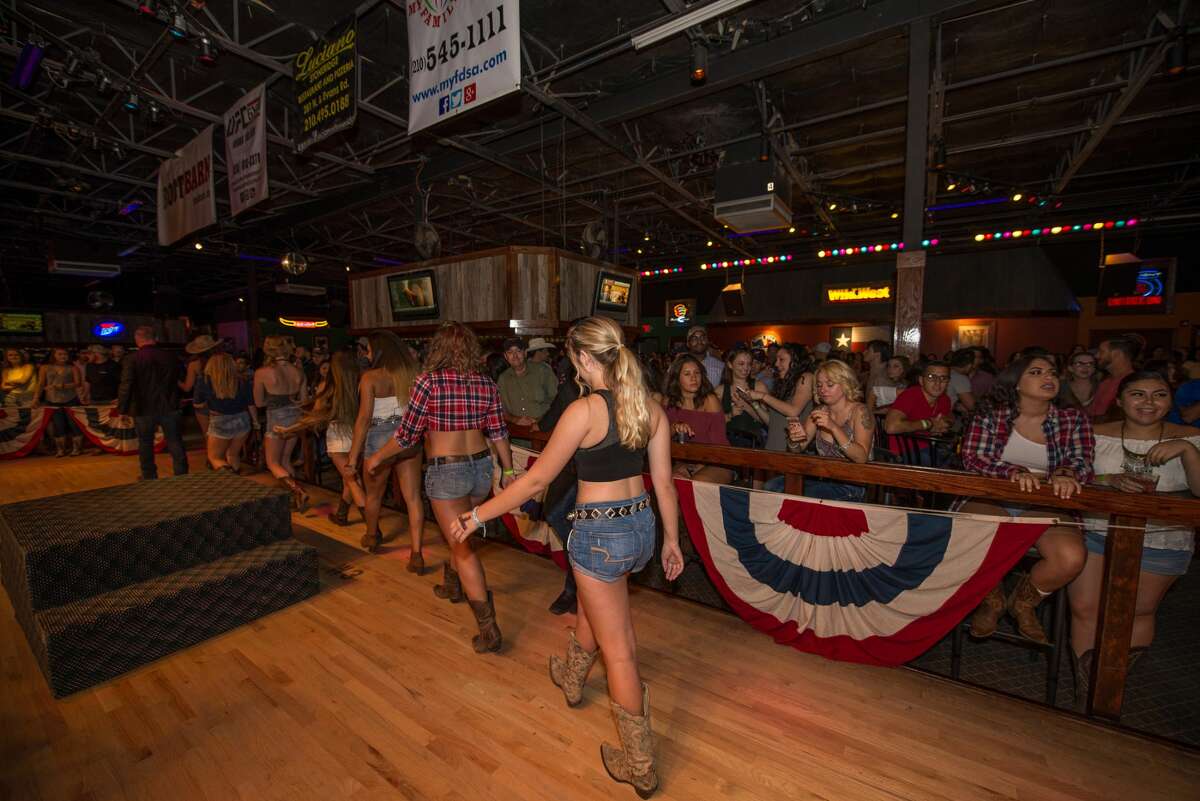 Photos: Daisy Dukes contest lights up San Antonio's Thursday night at ...