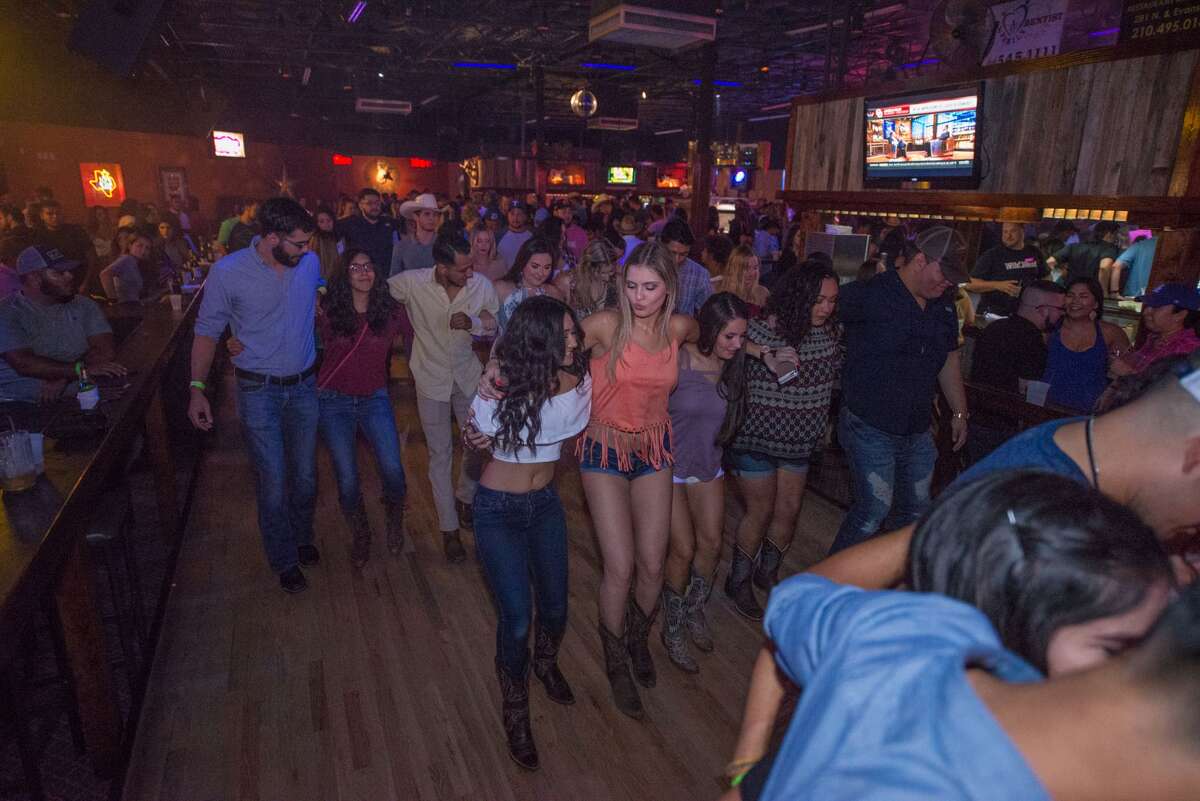 Photos: Daisy Dukes contest lights up San Antonio's Thursday night at ...
