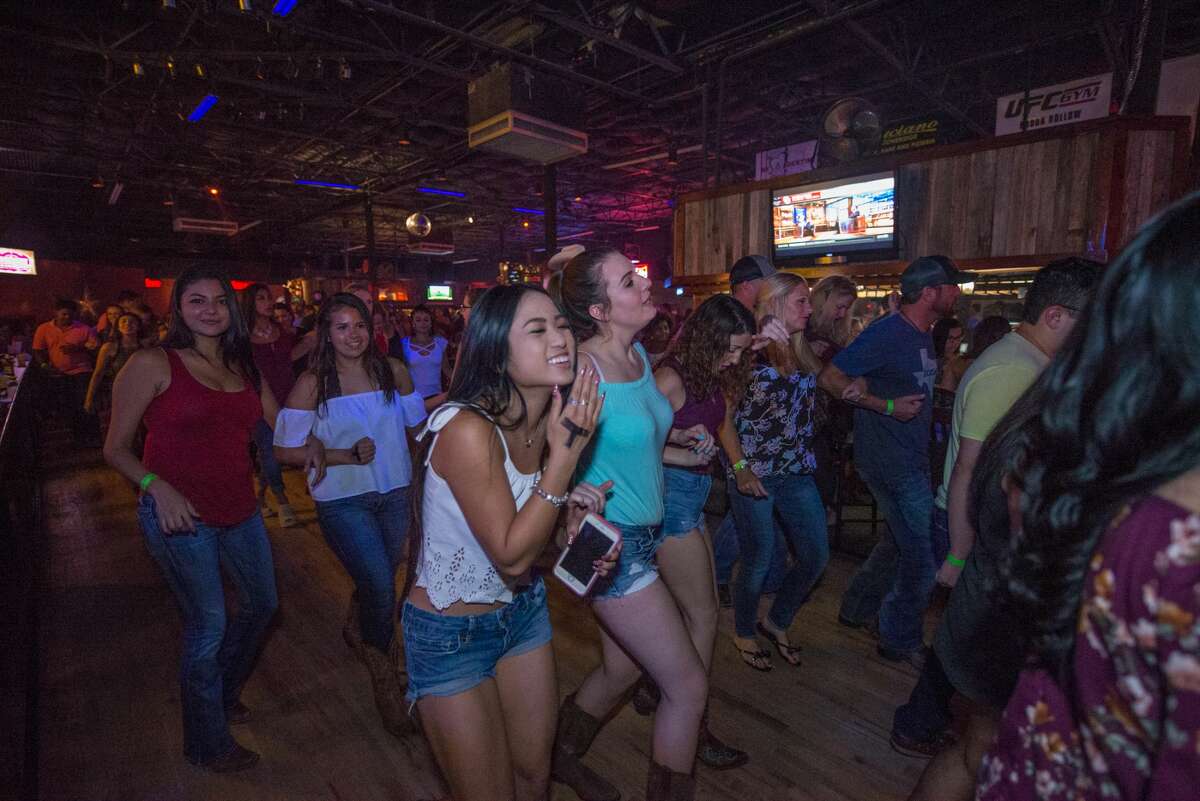 Photos: Daisy Dukes contest lights up San Antonio's Thursday night at ...