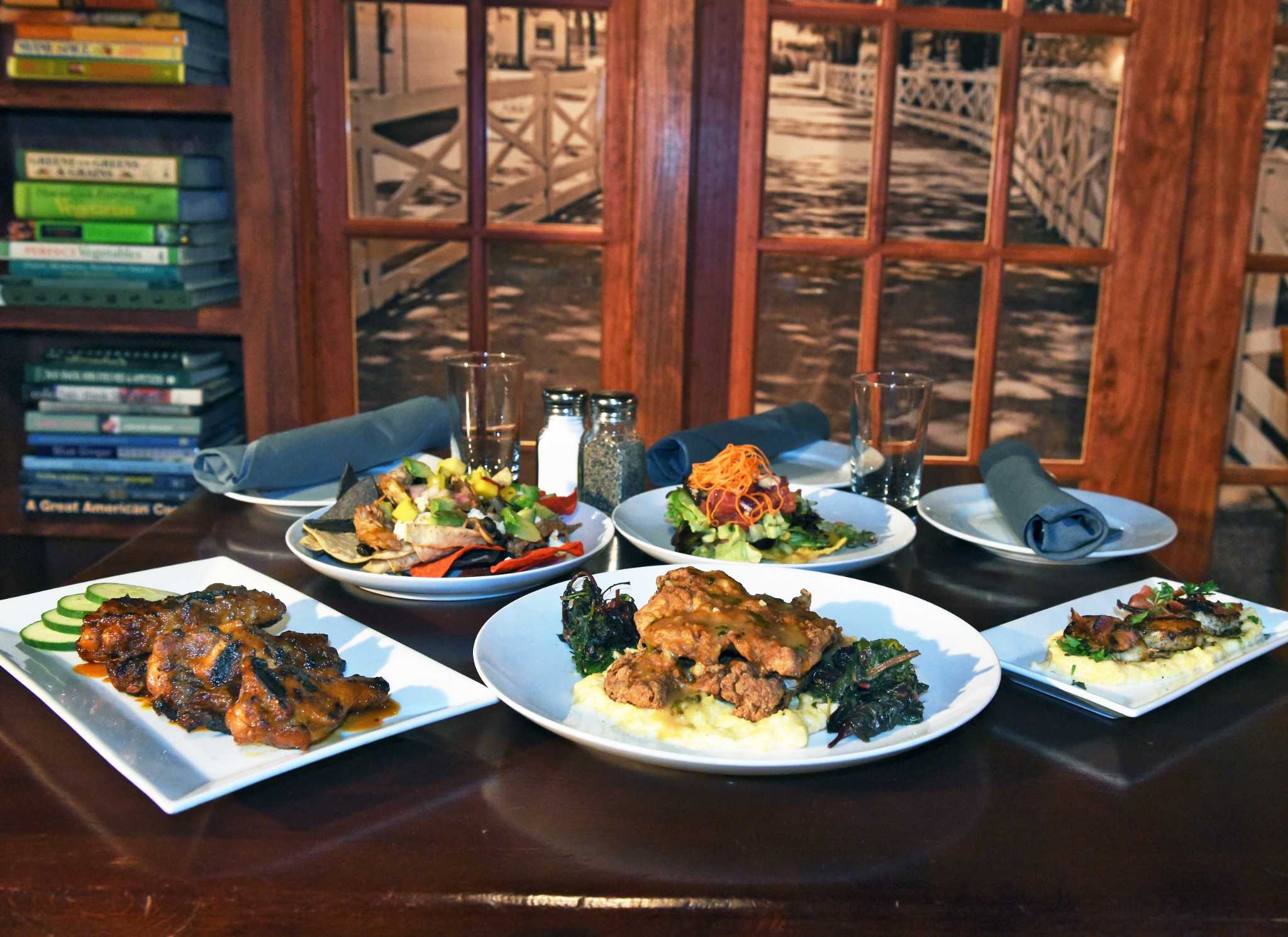 Braeburn Tavern slips into Crown Grill spot tastily, simply