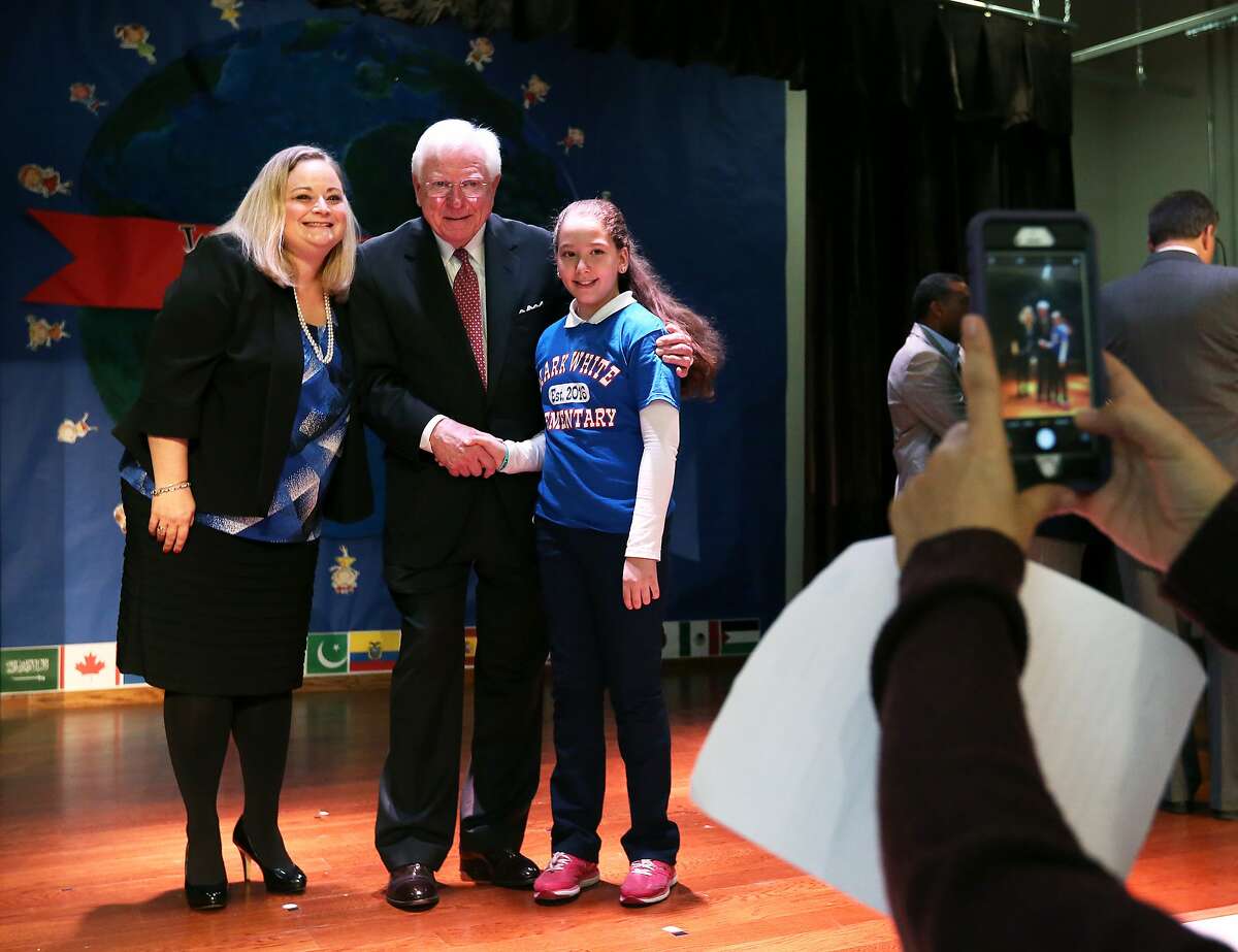 Laredoans remember the late former Texas Governor Mark White