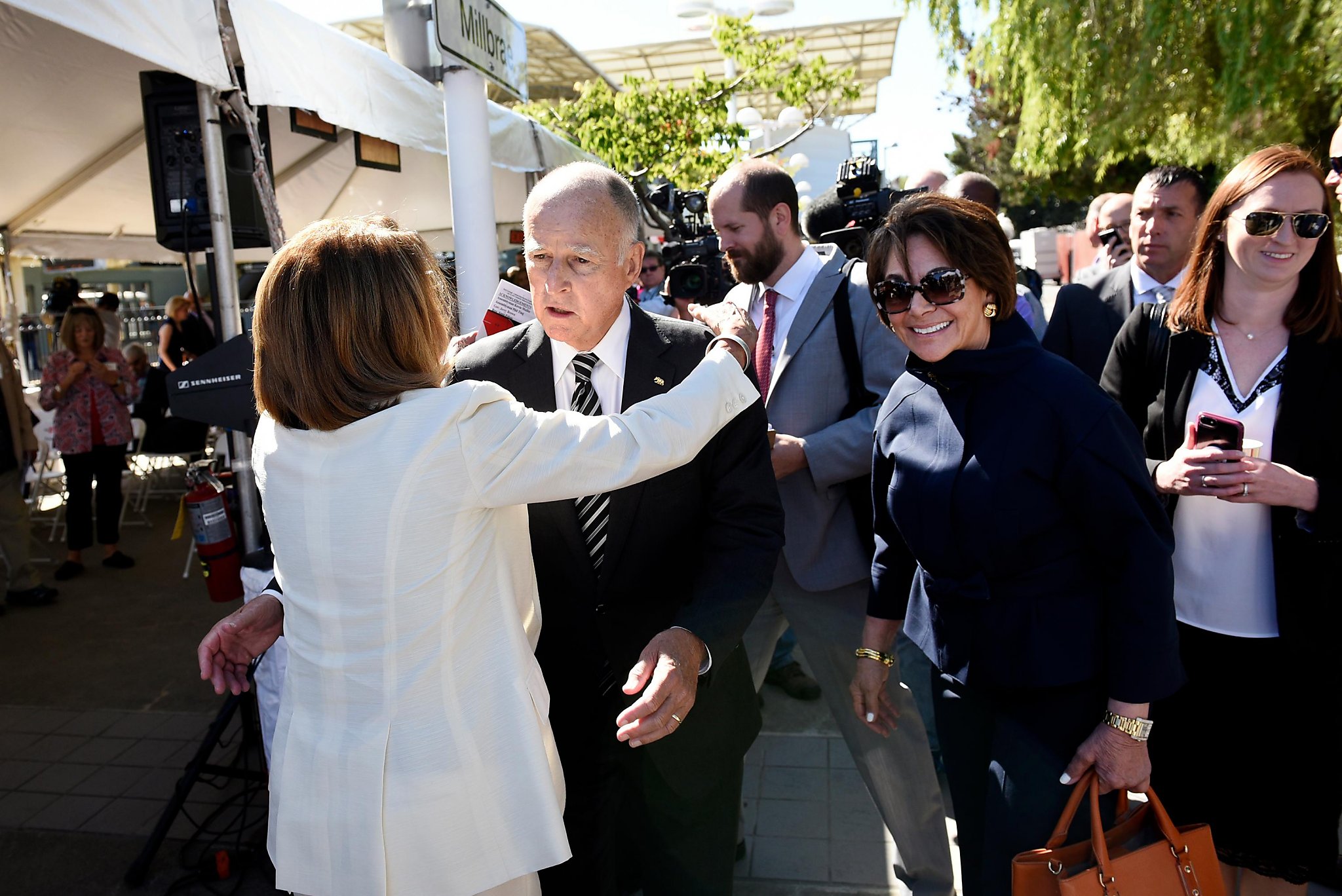 Caltrain electrification project takes symbolic step forward