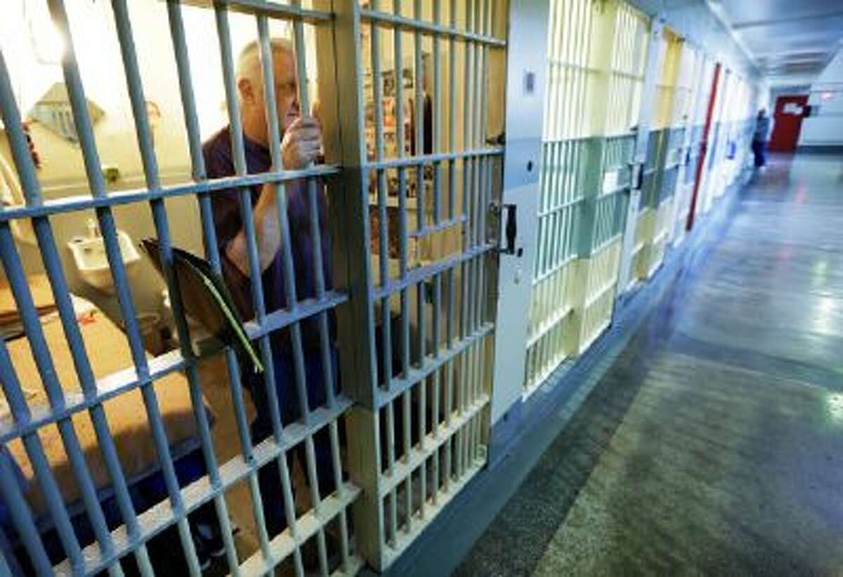 Grim past may lure history buffs, ghost hunters to Iowa prison