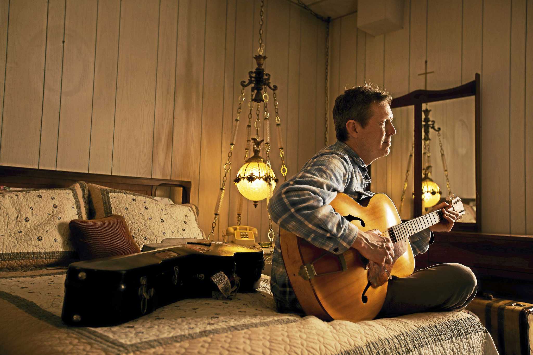 Robbie Fulks bringing real country music to New Haven’s Cafe Nine July 15