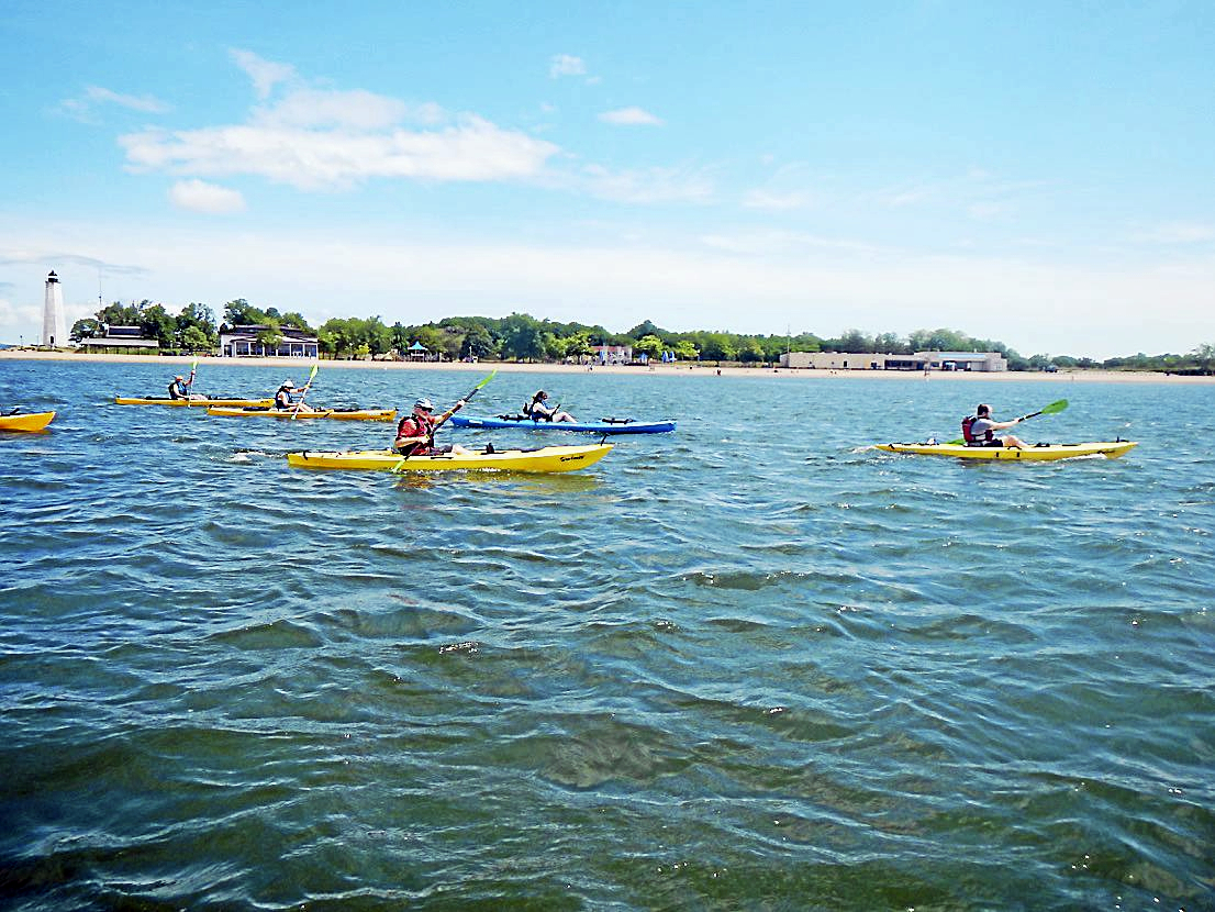 Public kayak and canoe tours in New Haven this summer