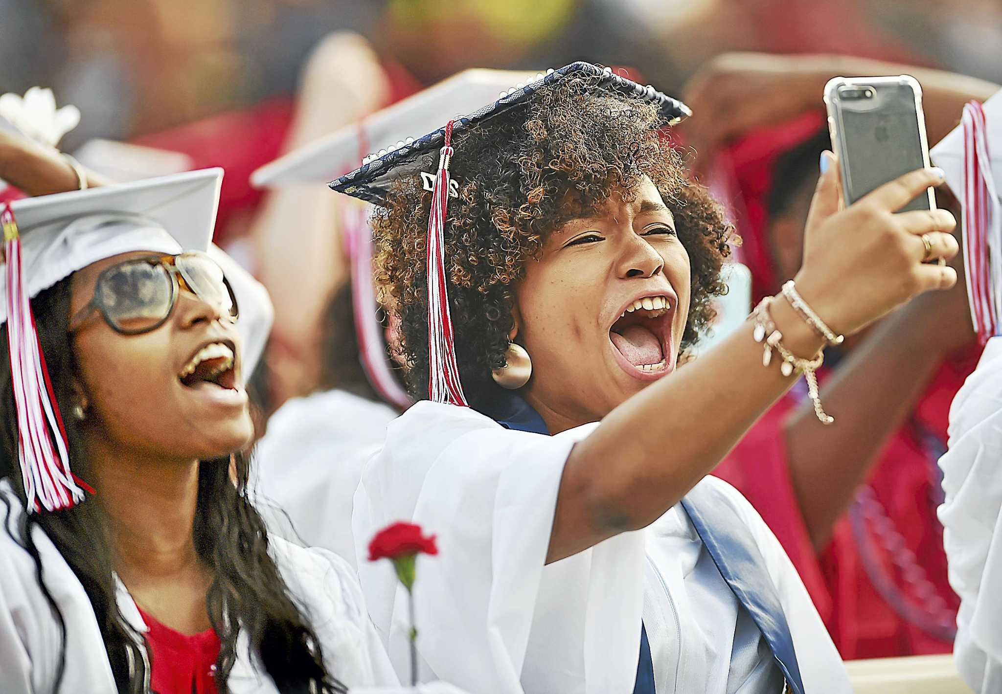 New Haven Class of 2017 leaves its legacy, 1,300 seniors graduate