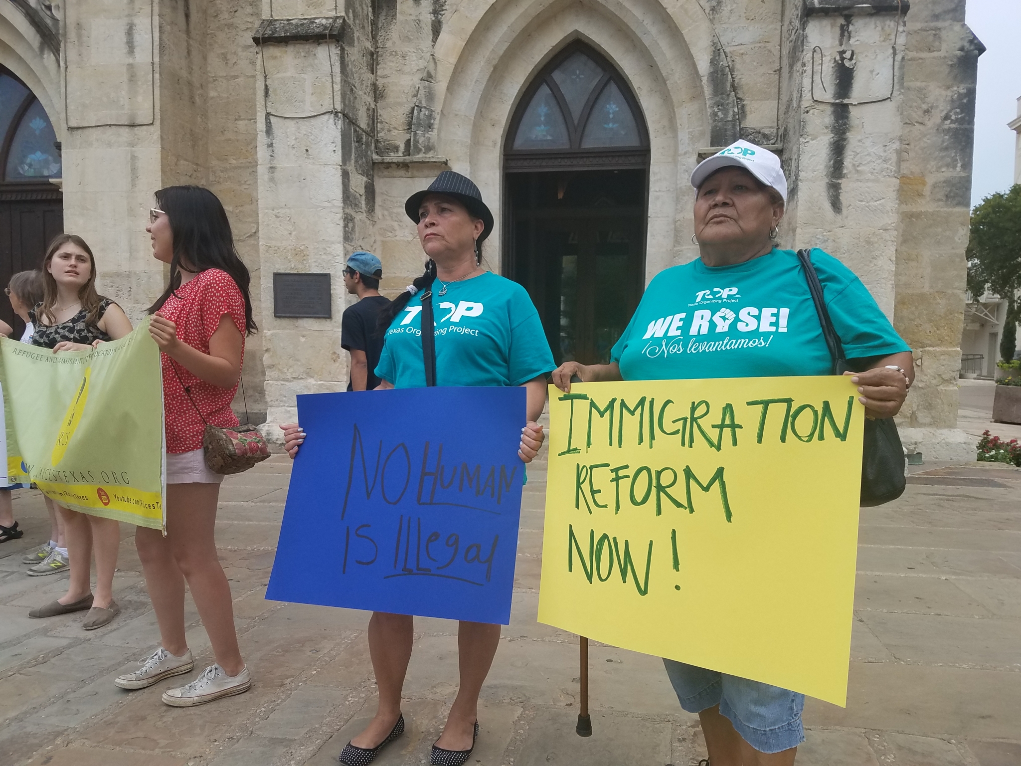 RAICES to honor victims of immigrant smuggling case