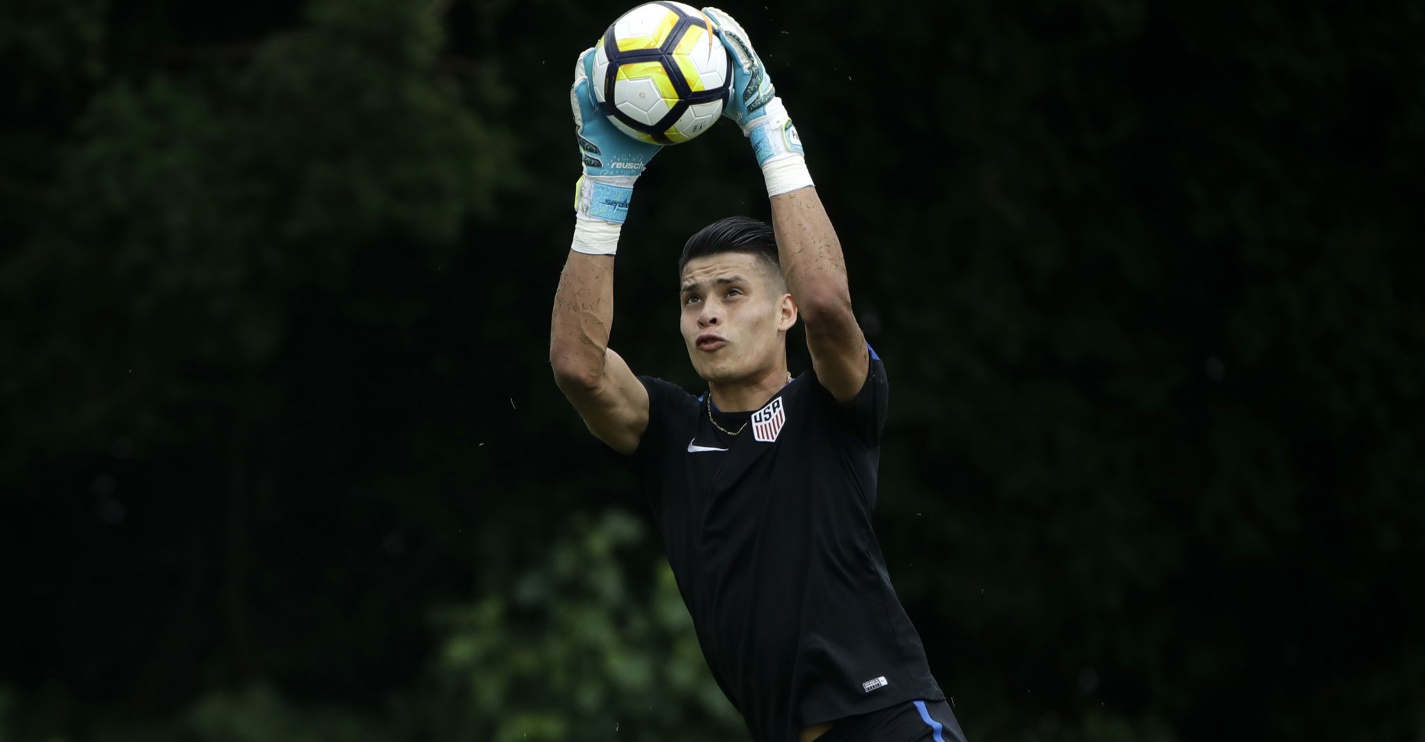 Jesse Gonzalez goes with heart, switches from Mexico to U.S.