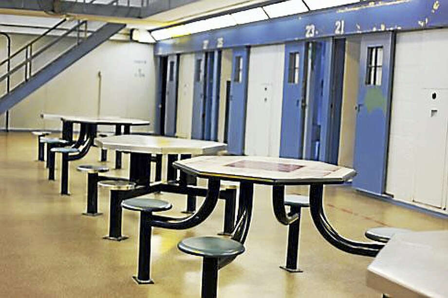 Inmate dead, two nurses on leave at Osborn Correctional - Connecticut Post