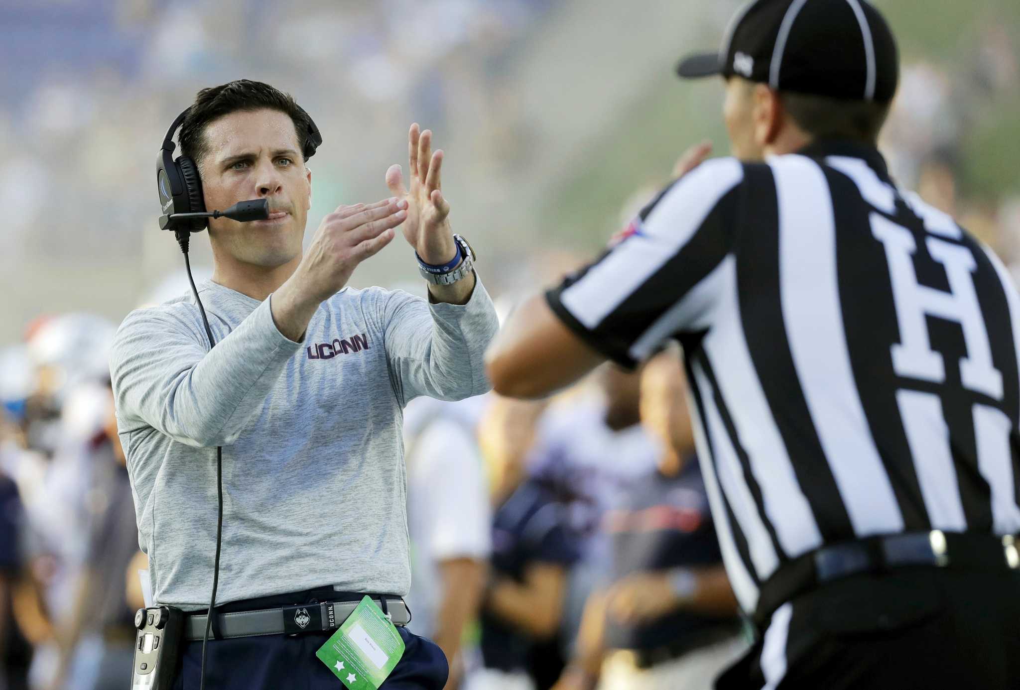 UConn football coach Bob Diaco accepts responsibility for Navy loss