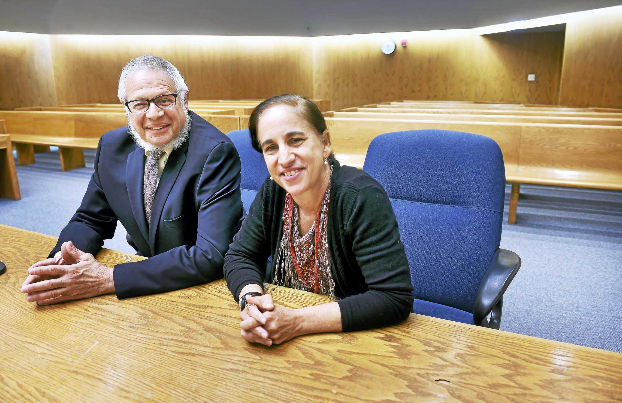 New Haven public defender, Yale law students seek lesser sentences for ...