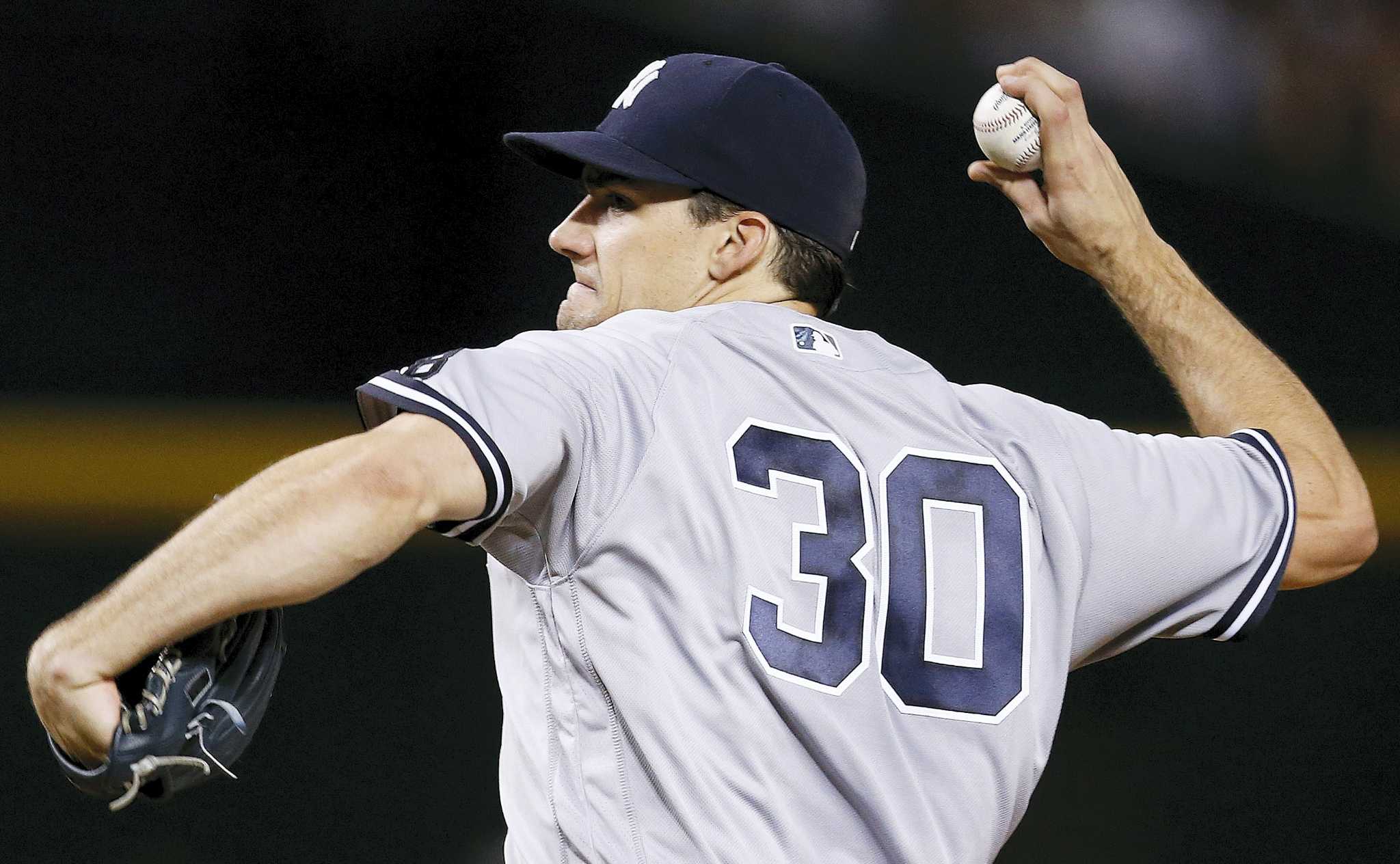 Eovaldi retires 18 straight at Yankees beat Diamondbacks