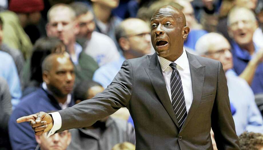 Yale men’s basketball team right at home in dropping rival Harvard ...