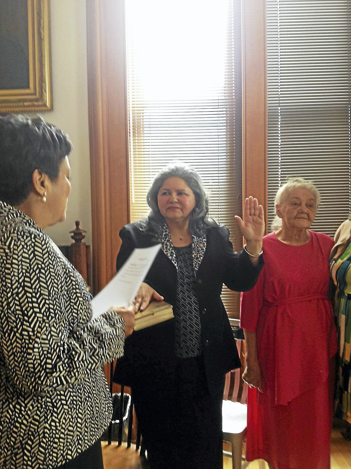 Rodriguez sworn-in as New Haven 4th Ward alder after confusion over ...