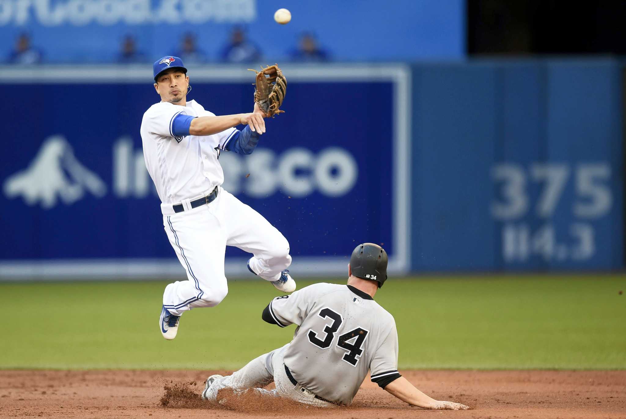 Blue Jays sweep Yankees