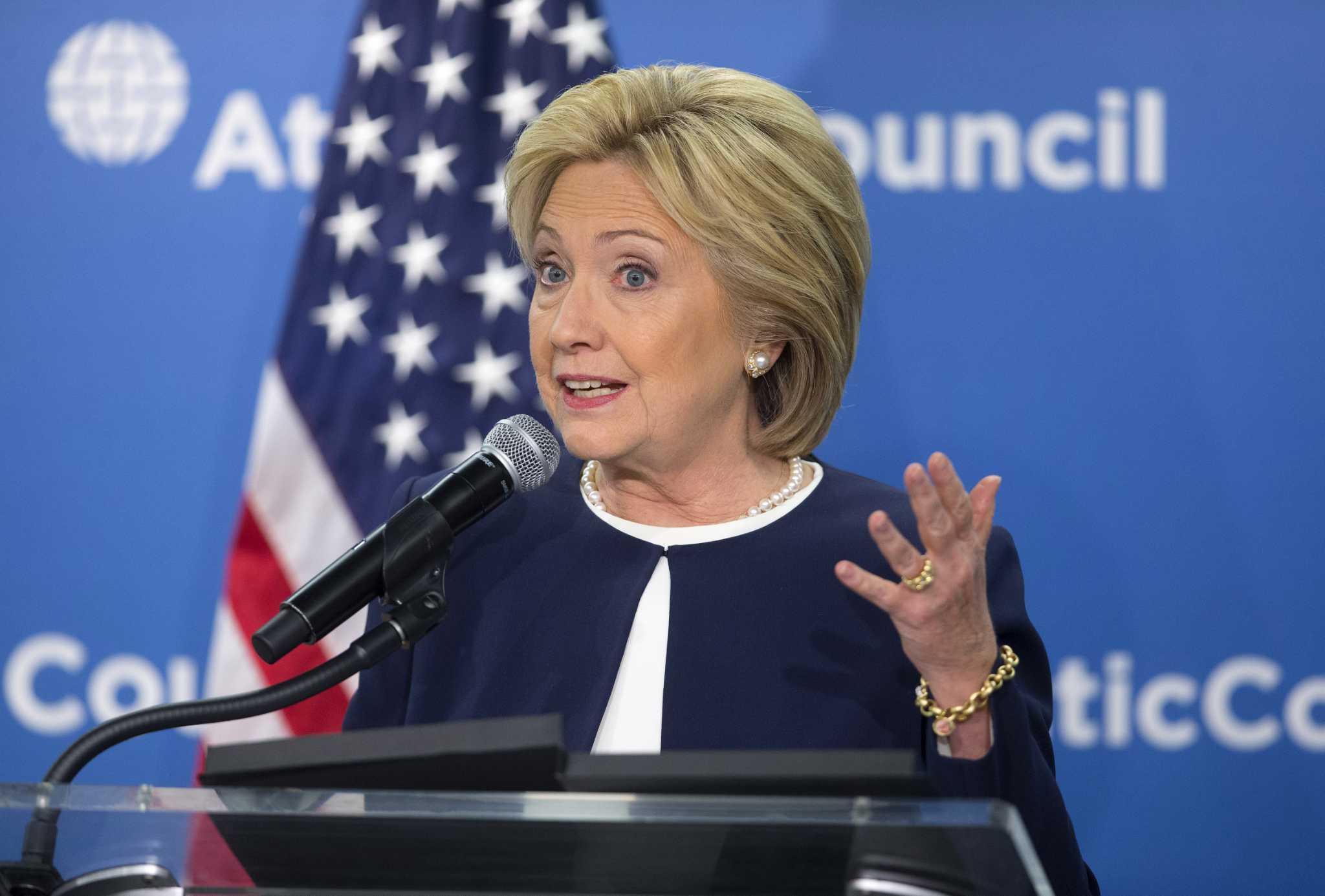 Editorial: Hillary Clinton panders to middle-class voters with ...
