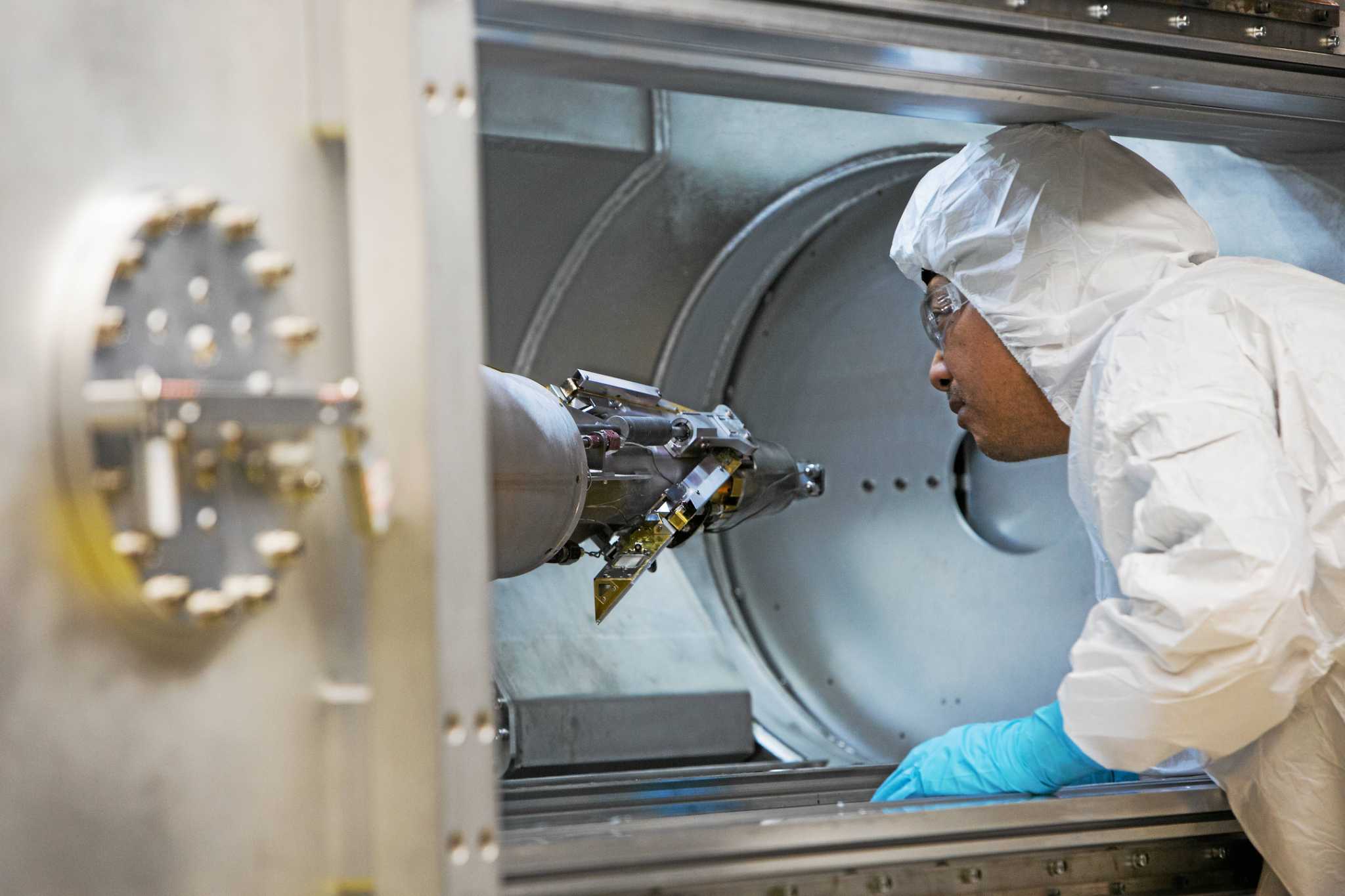 Giamatti, Howard, Bassett talk ‘Breakthroughs’ on National Geographic ...