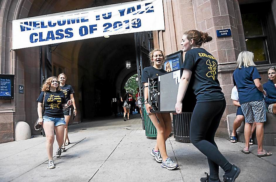 Yale class of 2019 hits New Haven, 1,364 students from 49 states, 60 ...