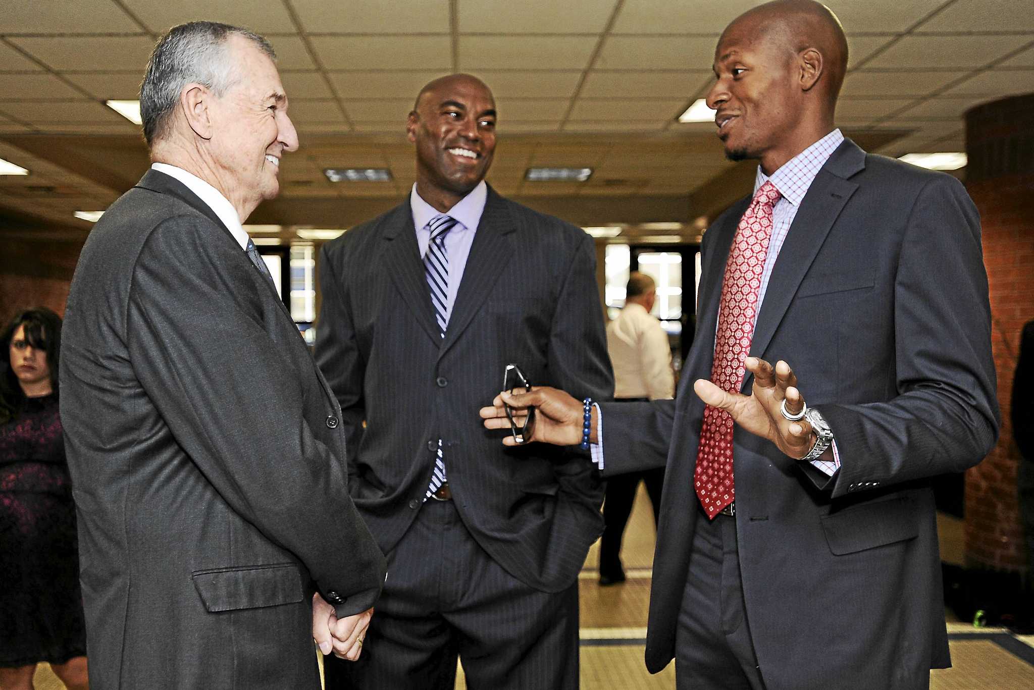 Southern Connecticut State coach Scott Burrell says transition has been ...