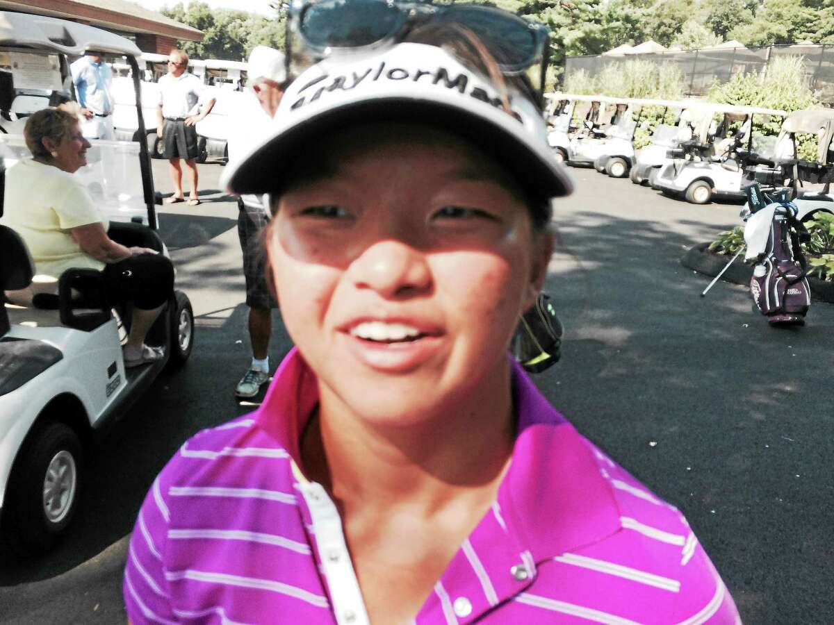 Megan Khang wins Connecticut Women's Open in record-breaking fashion