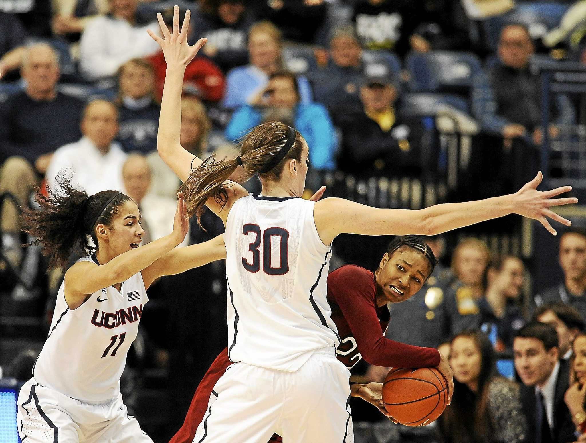New Haven’s Tanaya Atkinson, Temple to host Huskies