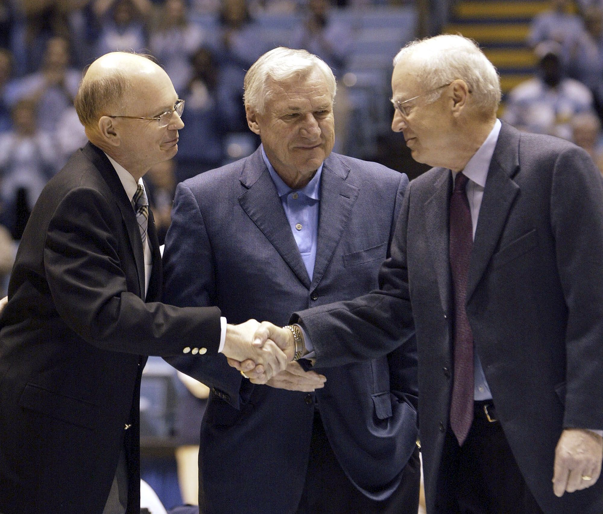 Former North Carolina coach Bill Guthridge dies at 77