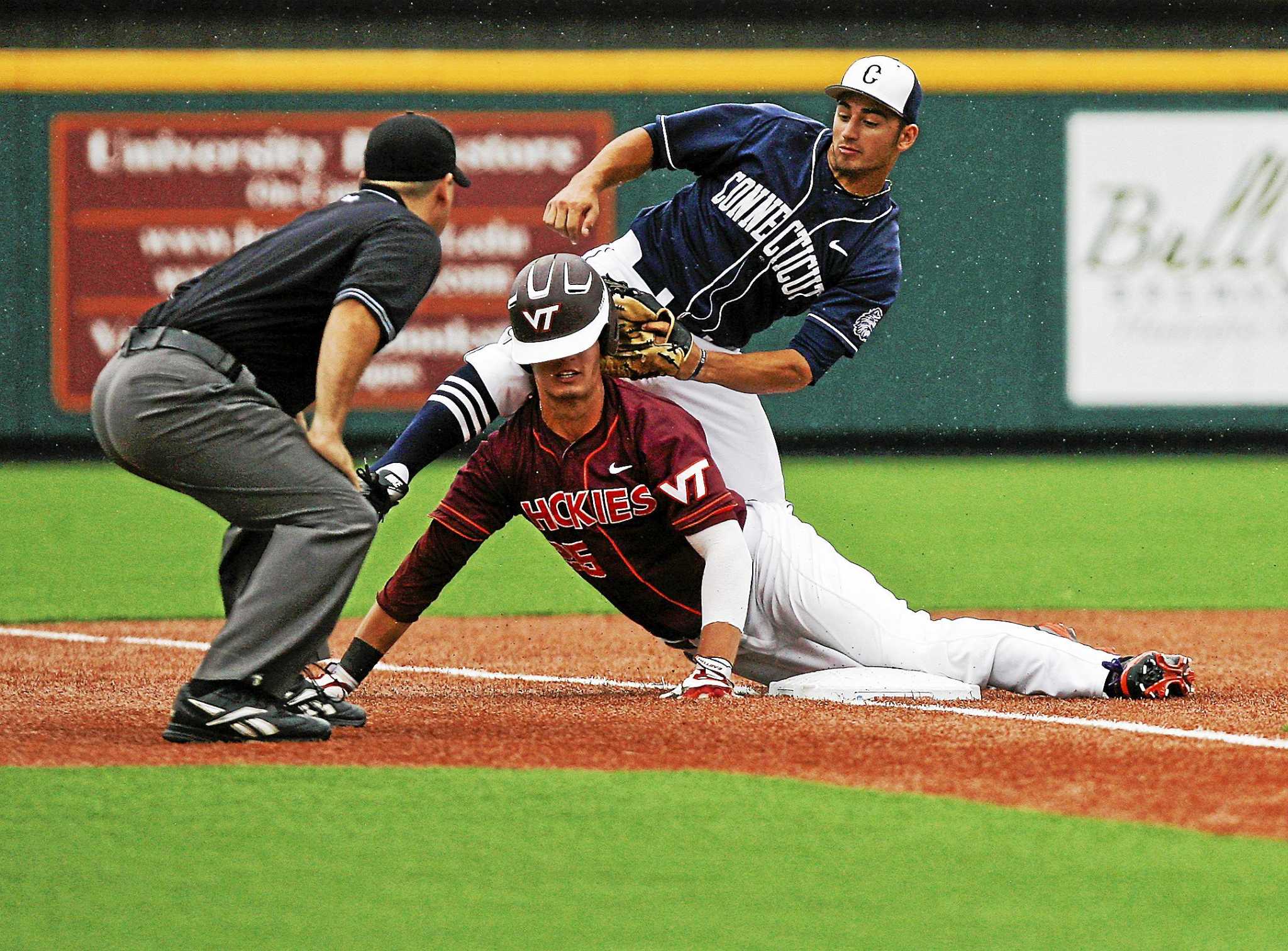 Amity, UConn standout Vinny Siena signs deal with Mets, will report to ...