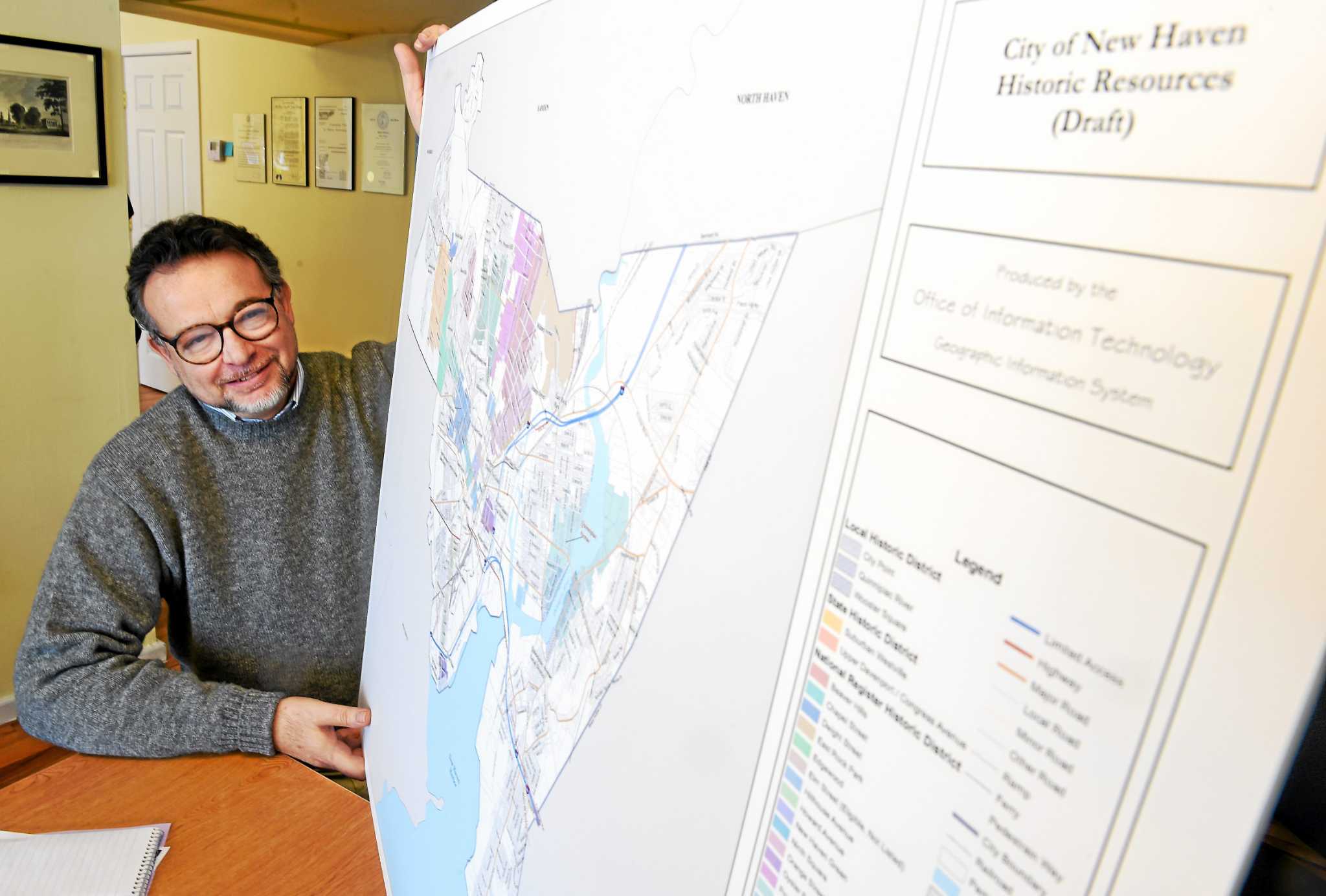 Heritage Plaque a ‘mark of pride’ for New Haven homeowners