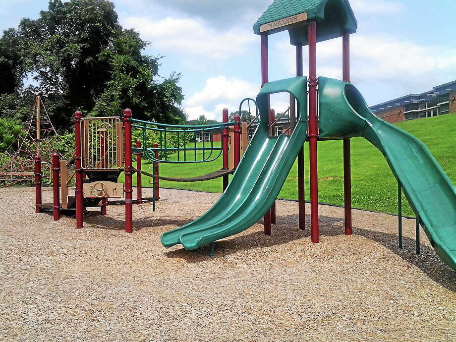 Hamden elementary schools’ playgrounds to get overhaul - New Haven Register