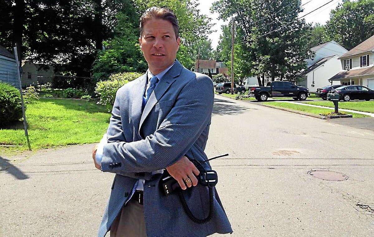 Hamden police swarm home after shooting report, find 911 call was hoax