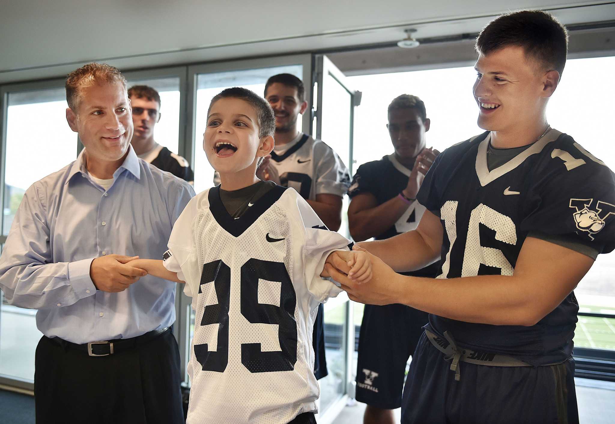 Yale football team ‘drafts’ Dante Chiappetta, 6, of North Haven