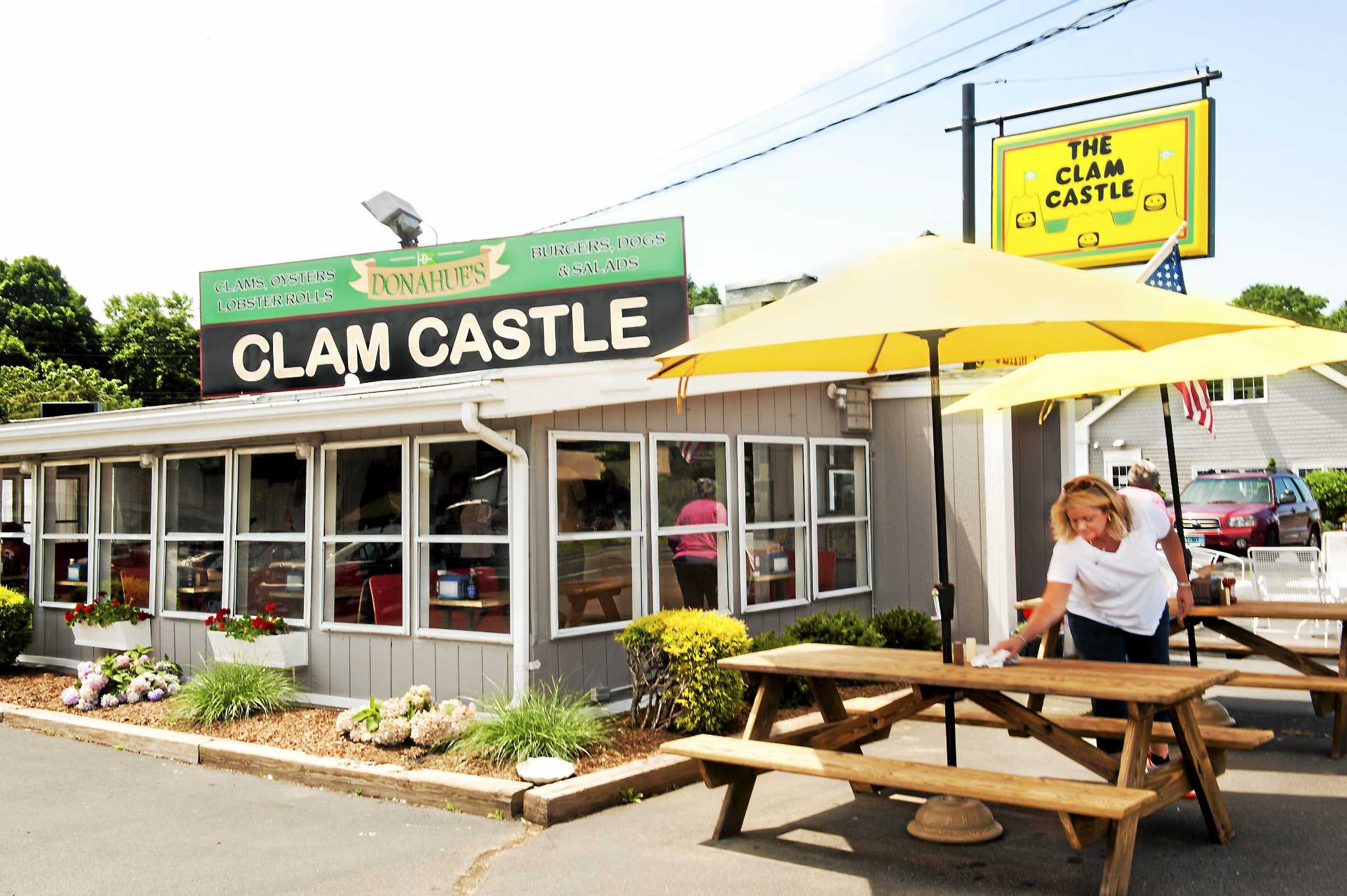 Clam Castle in Madison reopens