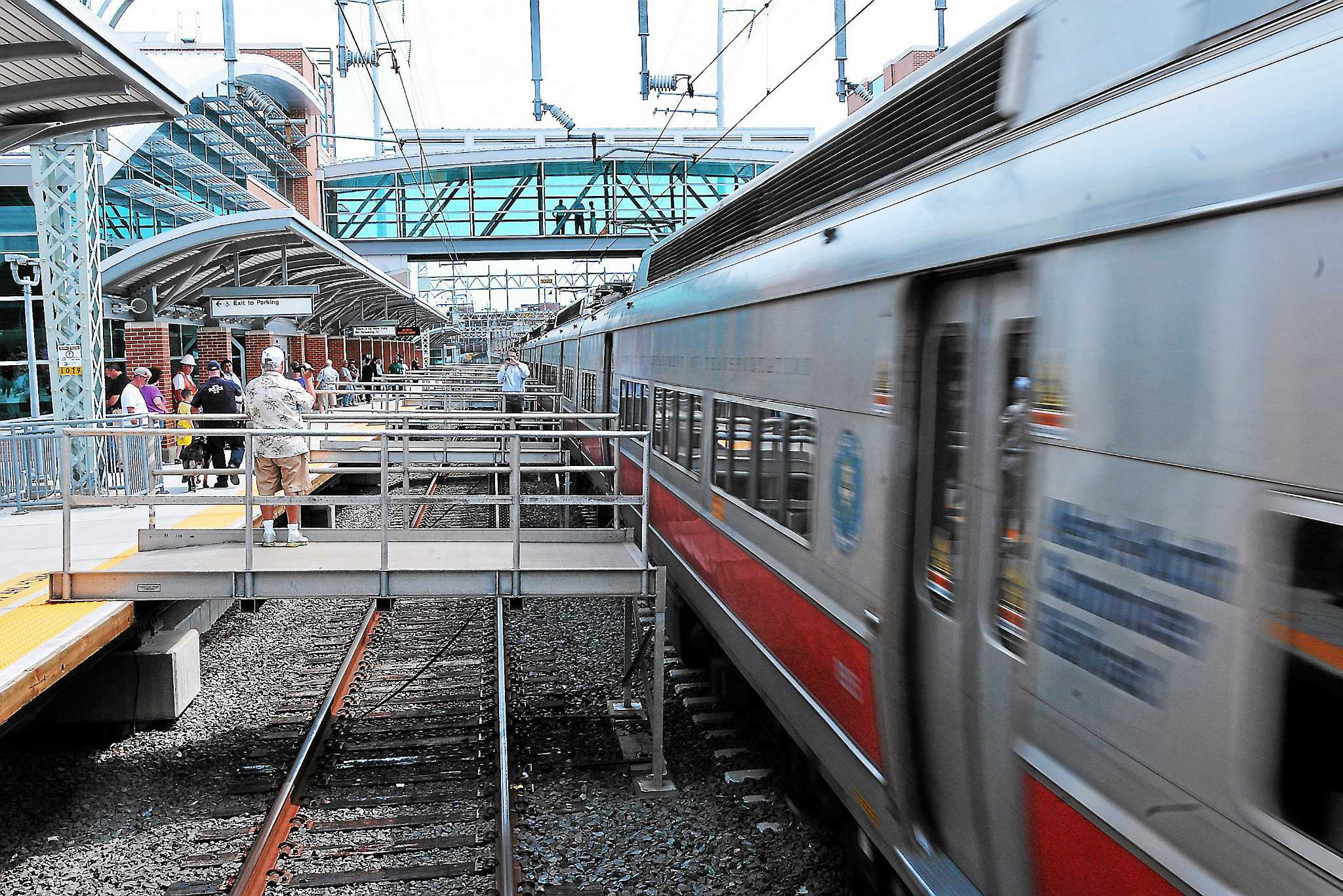 Metro-North trains running slow because of track repairs