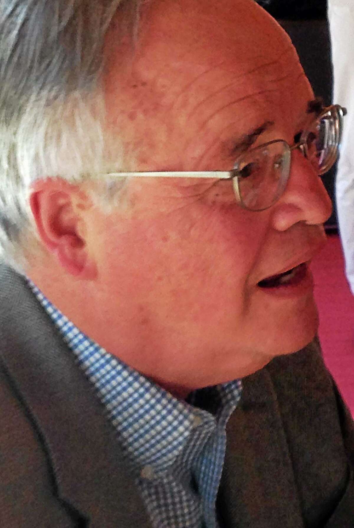 In New Haven, former Yale school dean urges activists to cooperate