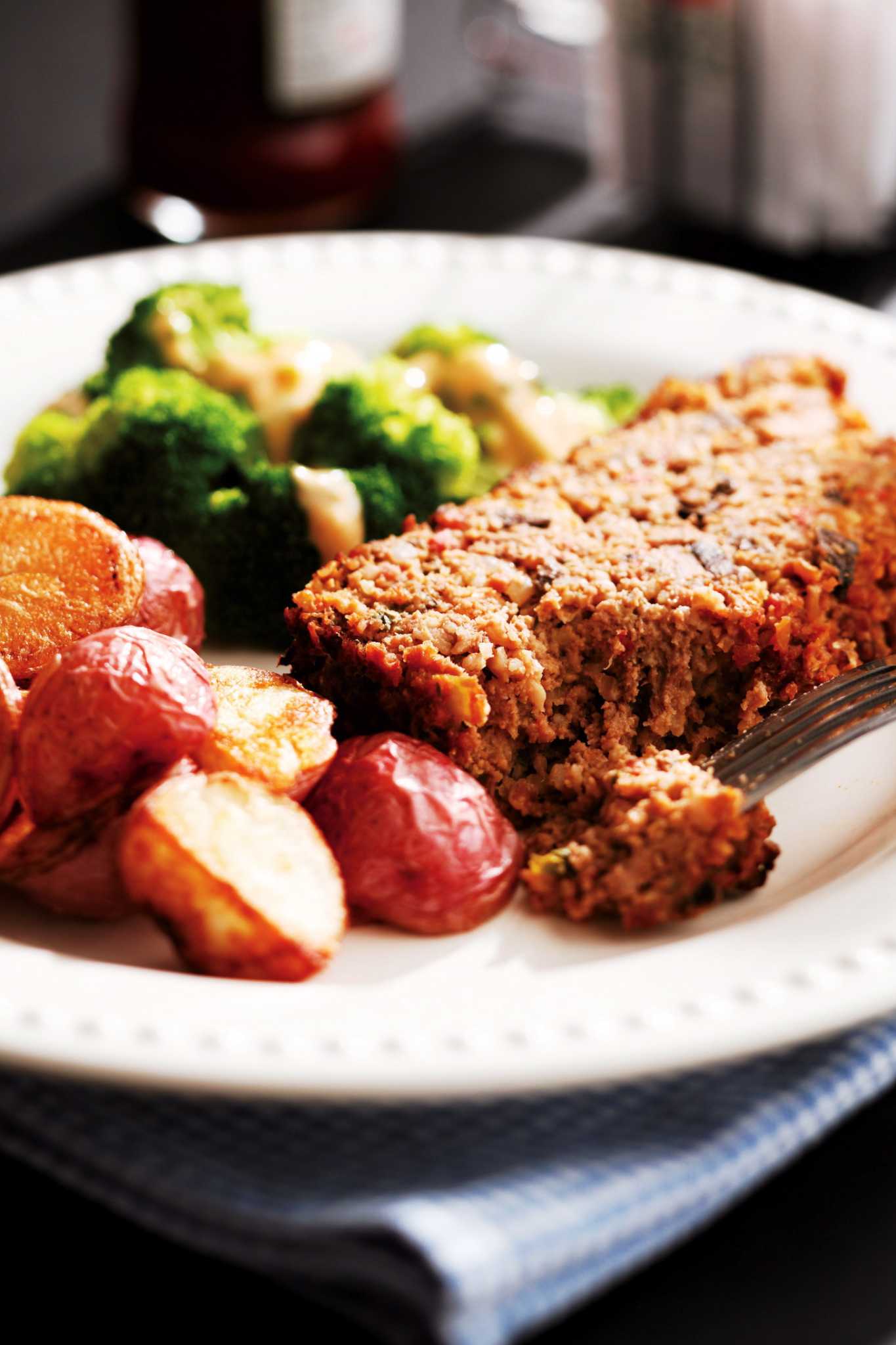 Crusty, free-form meatloaf from EatingWell feeds a crowd