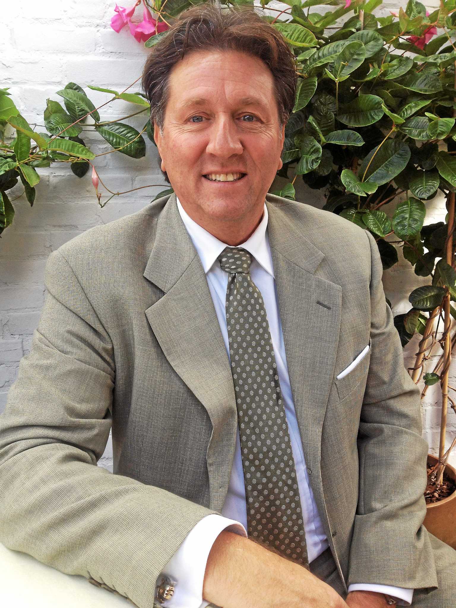 Petitioning candidate Joe Visconti remains persistent in gubernatorial bid