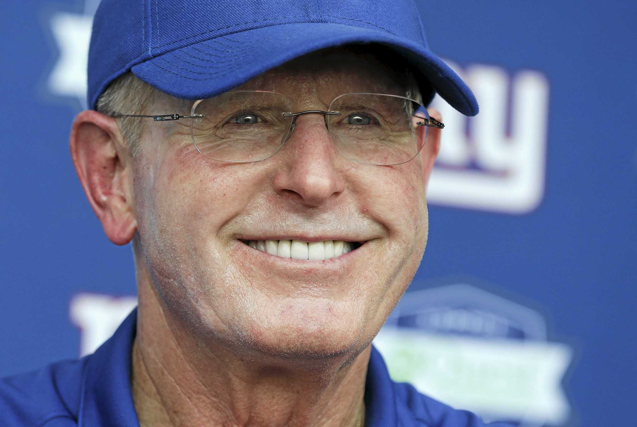 Tom Coughlin delivers messages to Giants