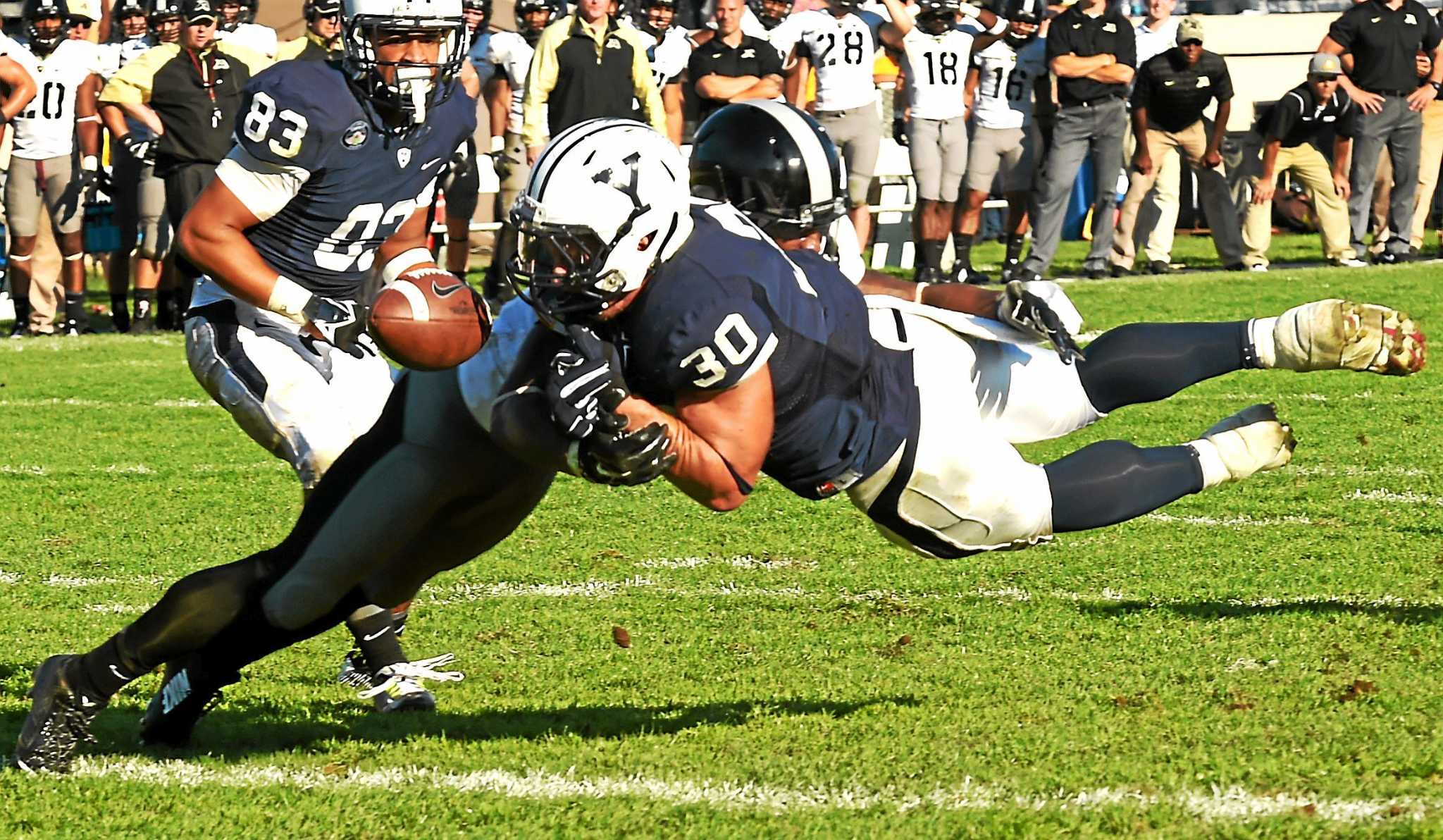 Yale running back Tyler Varga named Bushnell Cup finalist