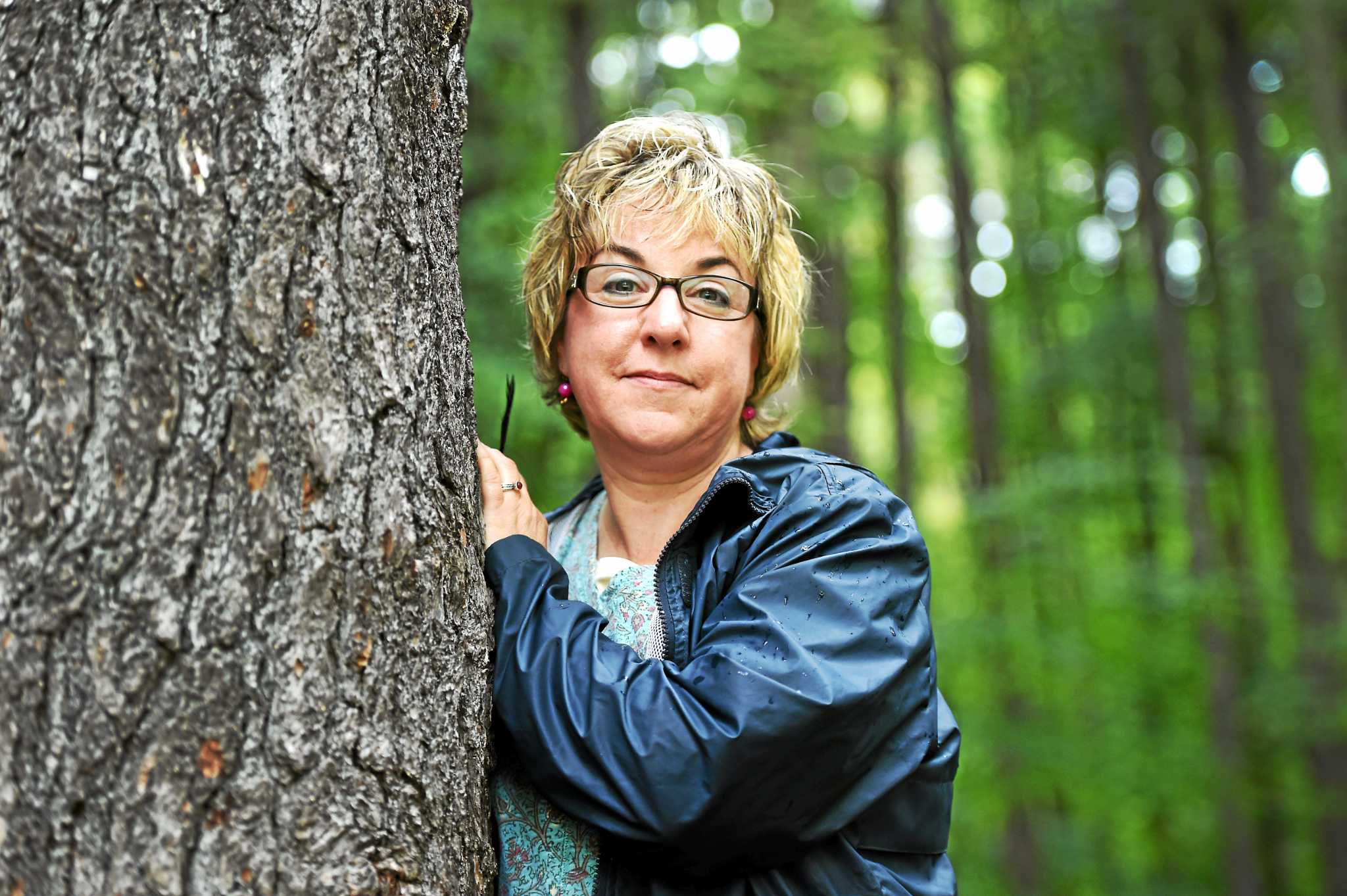 Branford author Jen Payne invites us to ‘Look Up!’