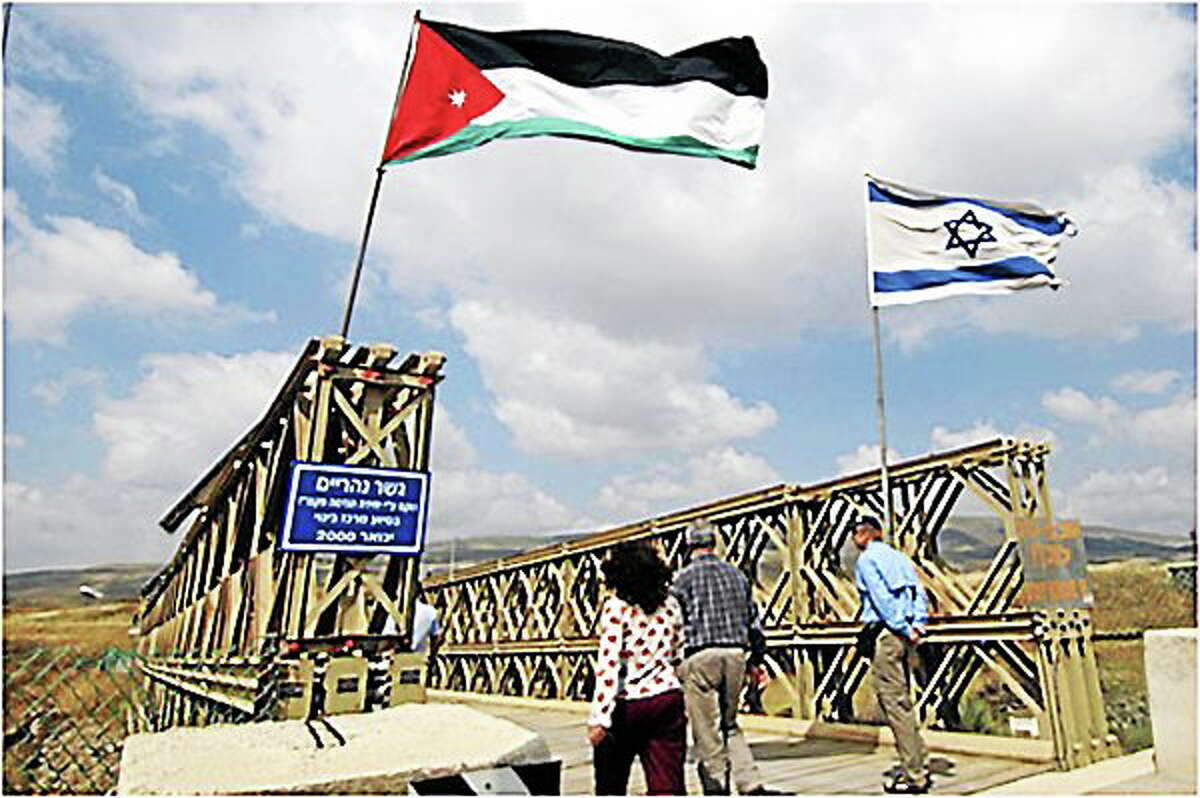 Yale architects to help to build bridges over Jordan River to peace park