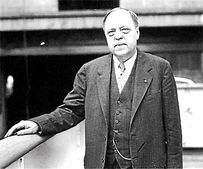 Derby inducts 3 into Hall of Fame