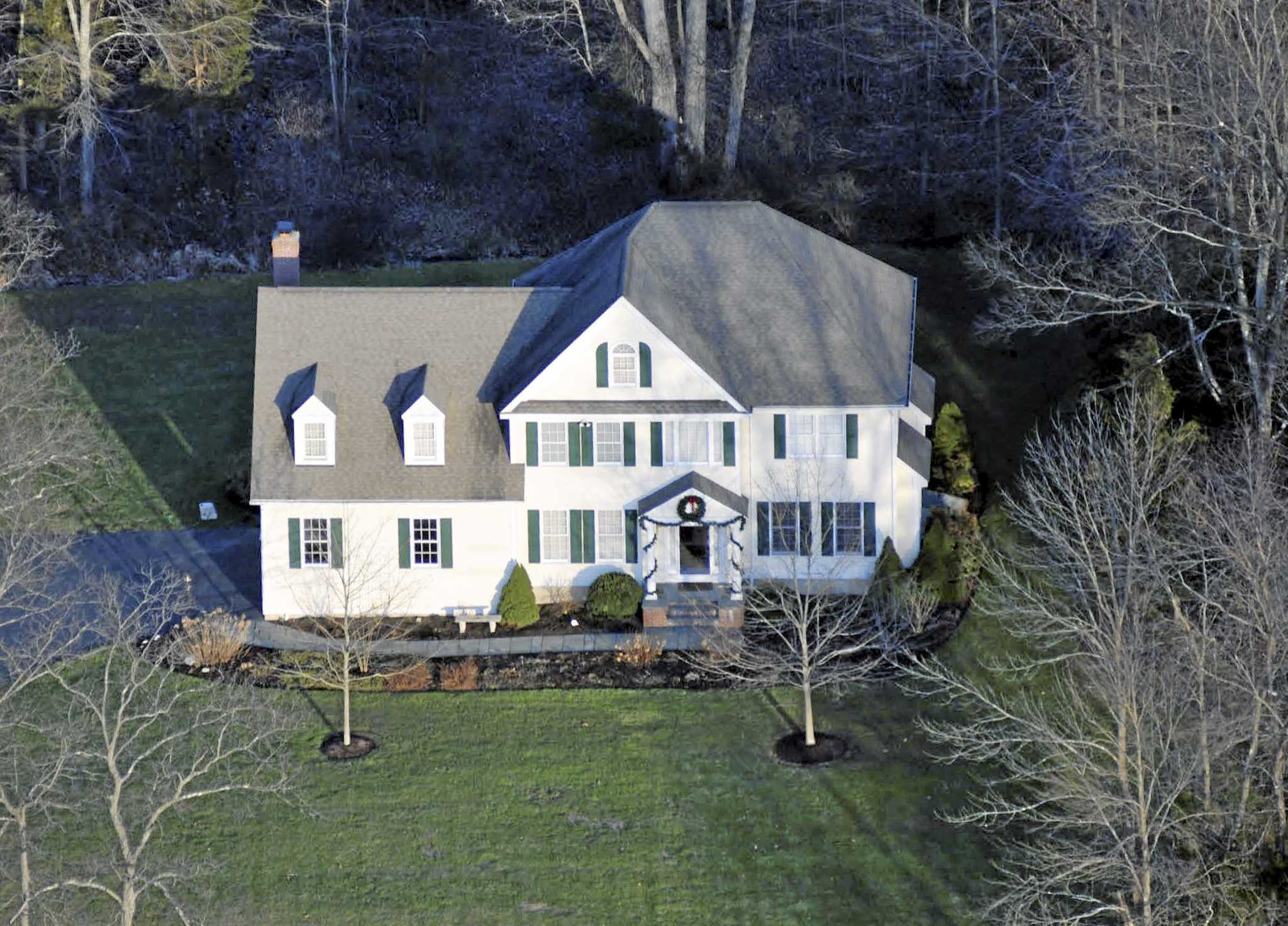 Newtown residents want killer’s house torn down