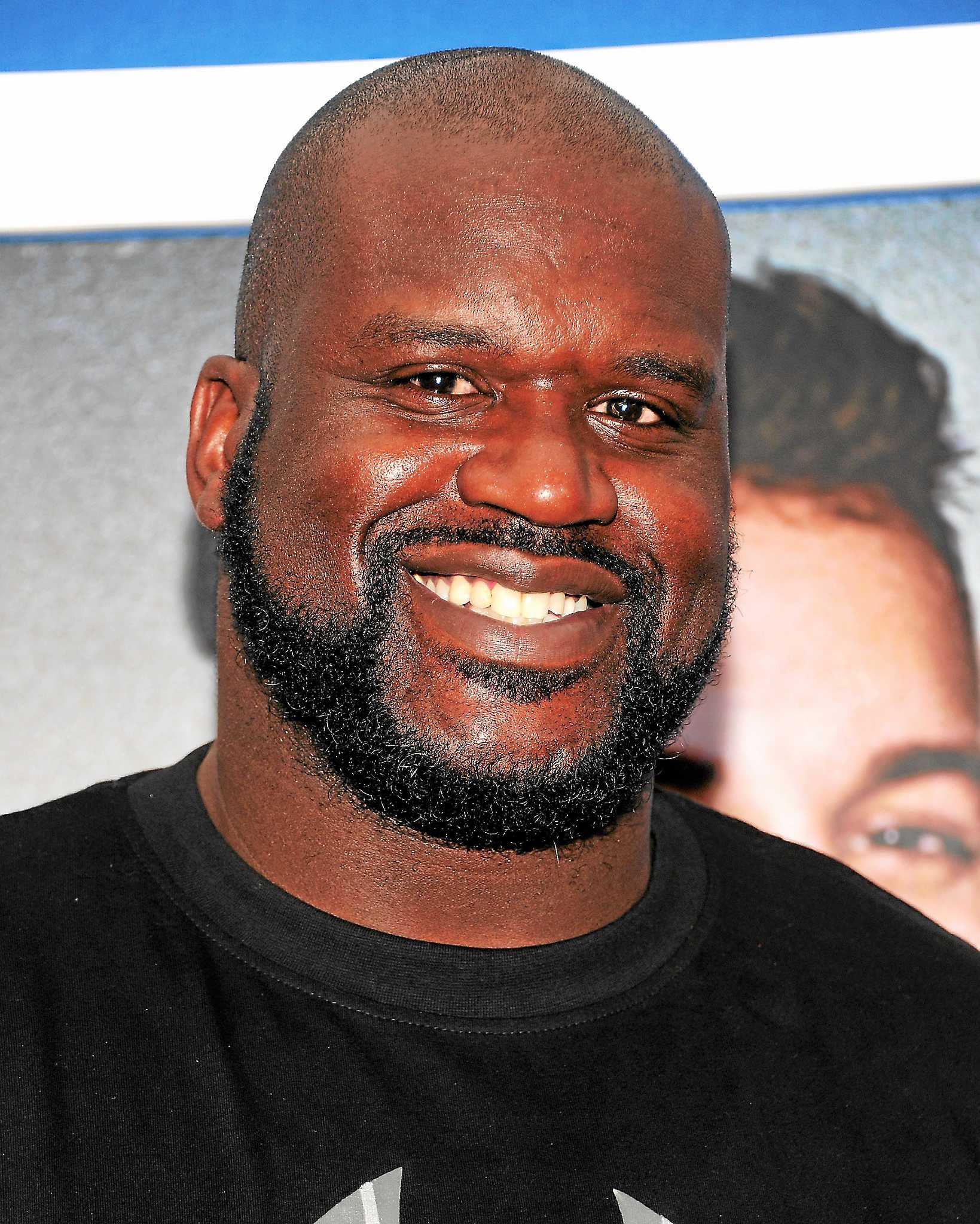 Shaq holds court Saturday night at Mohegan Sun
