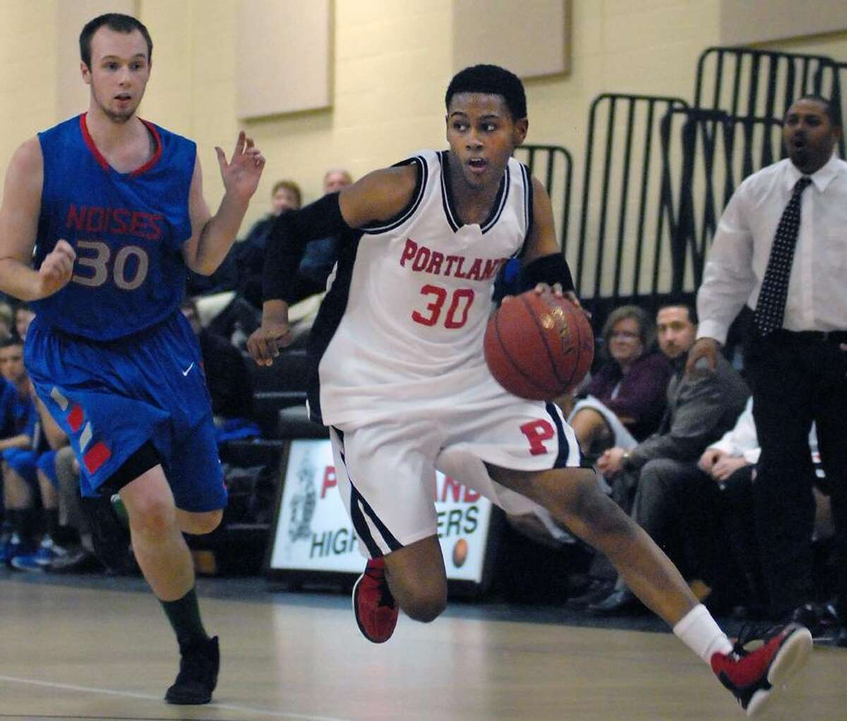 BOYS BASKETBALL ROUNDUP: Botteon, Hale-Ray sink Portland; Middletown ...