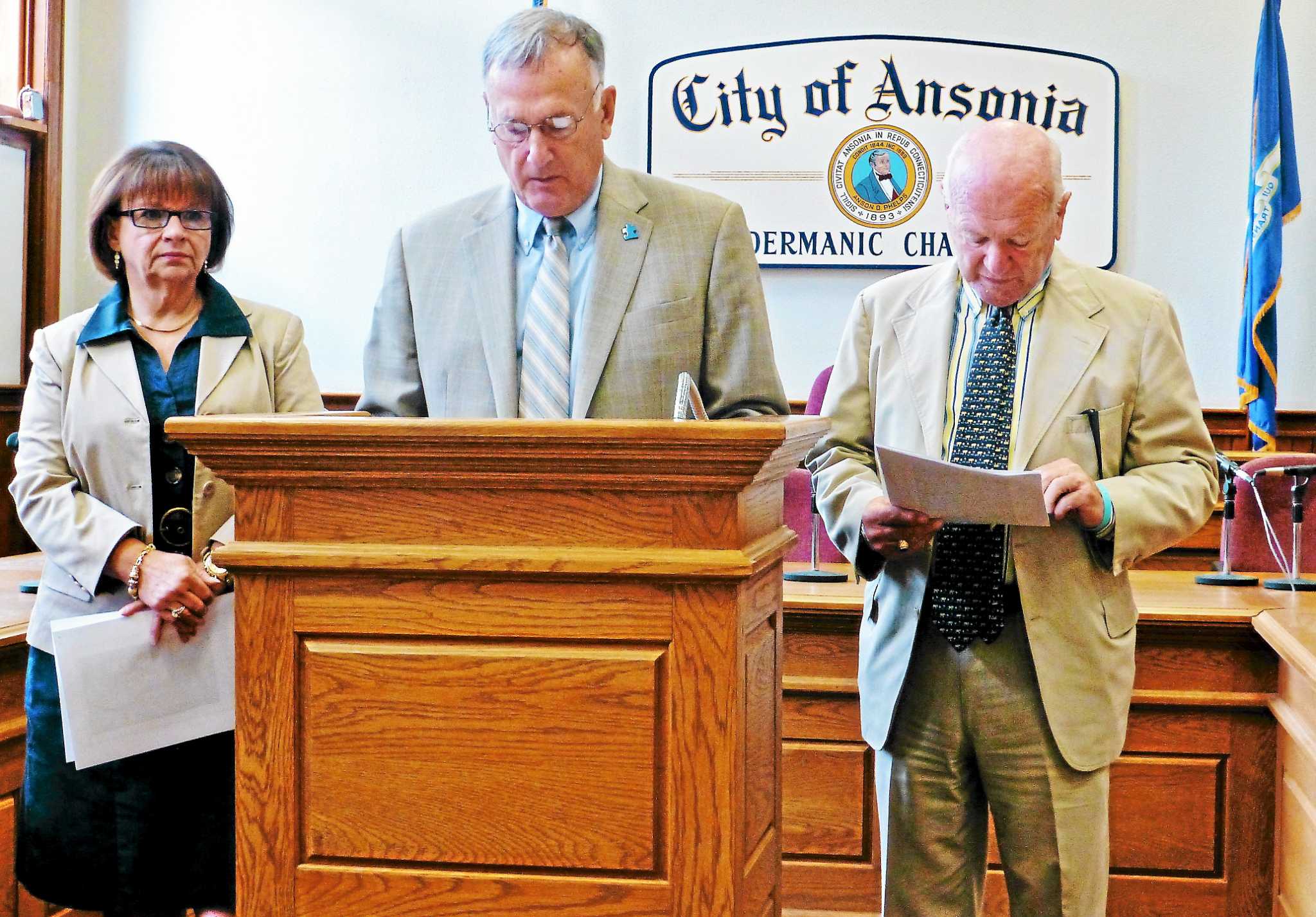 Ansonia mayor pushes for regional wastewater system with Derby