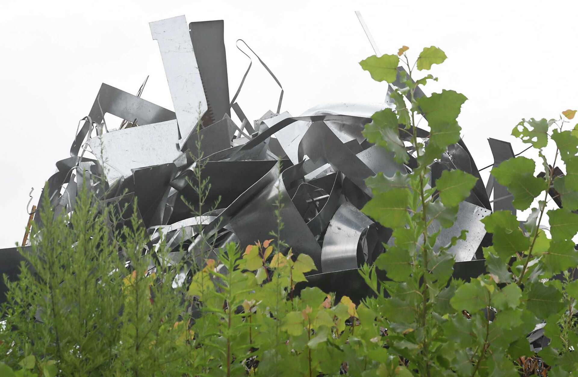 Mercury polluting Hudson River from scrap metal, electronics recycling yard