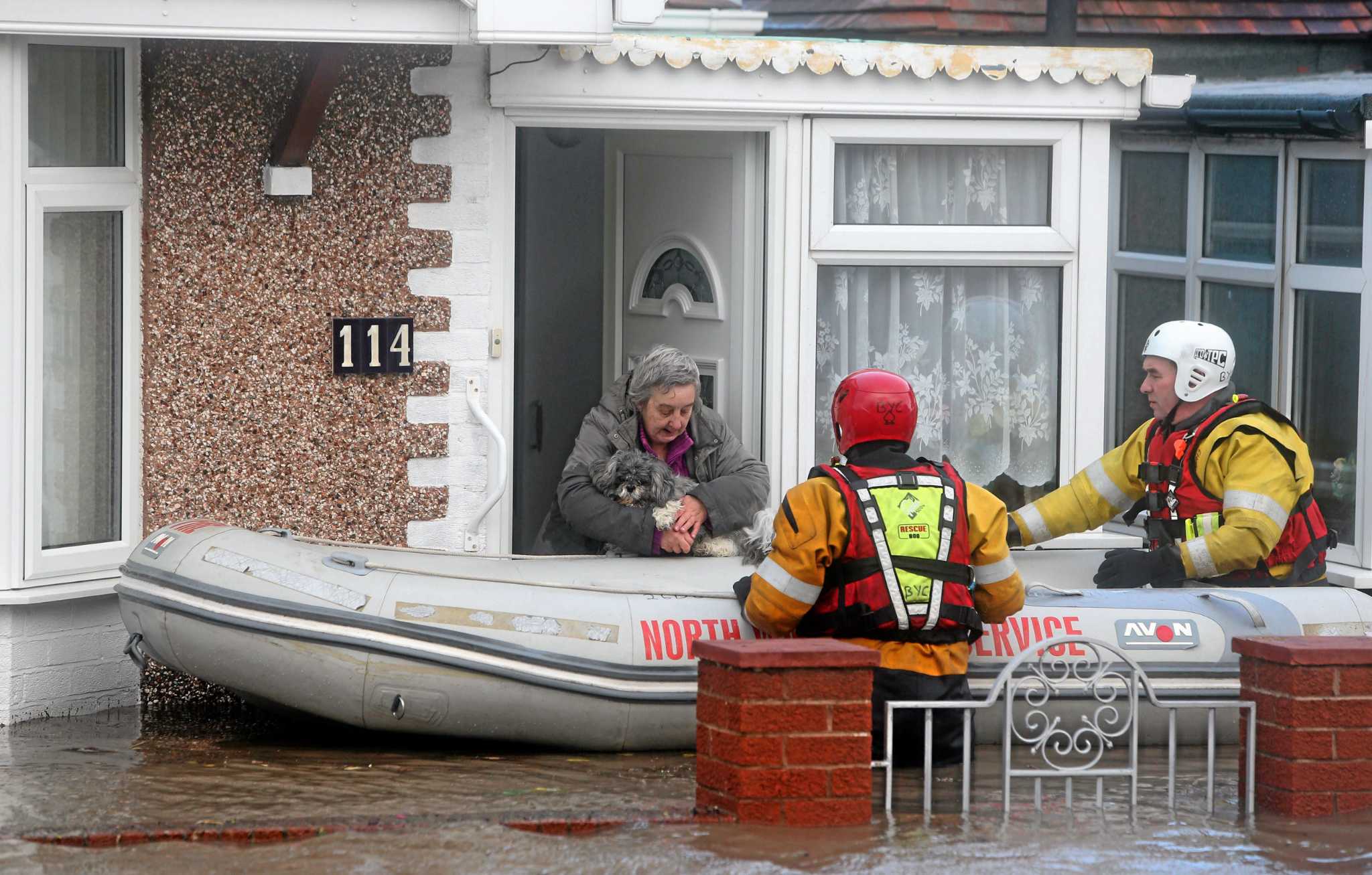Hurricane-force gusts slam United Kingdom; tidal surge looming