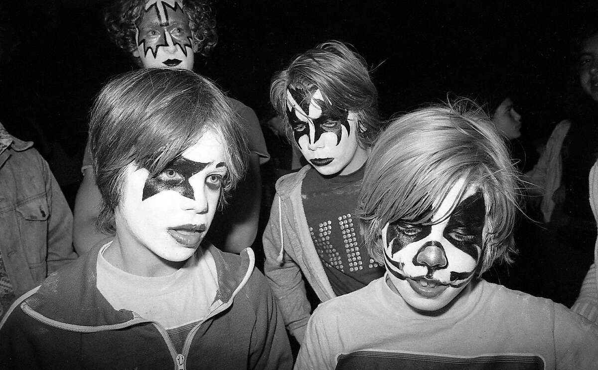 Kiss Groupies